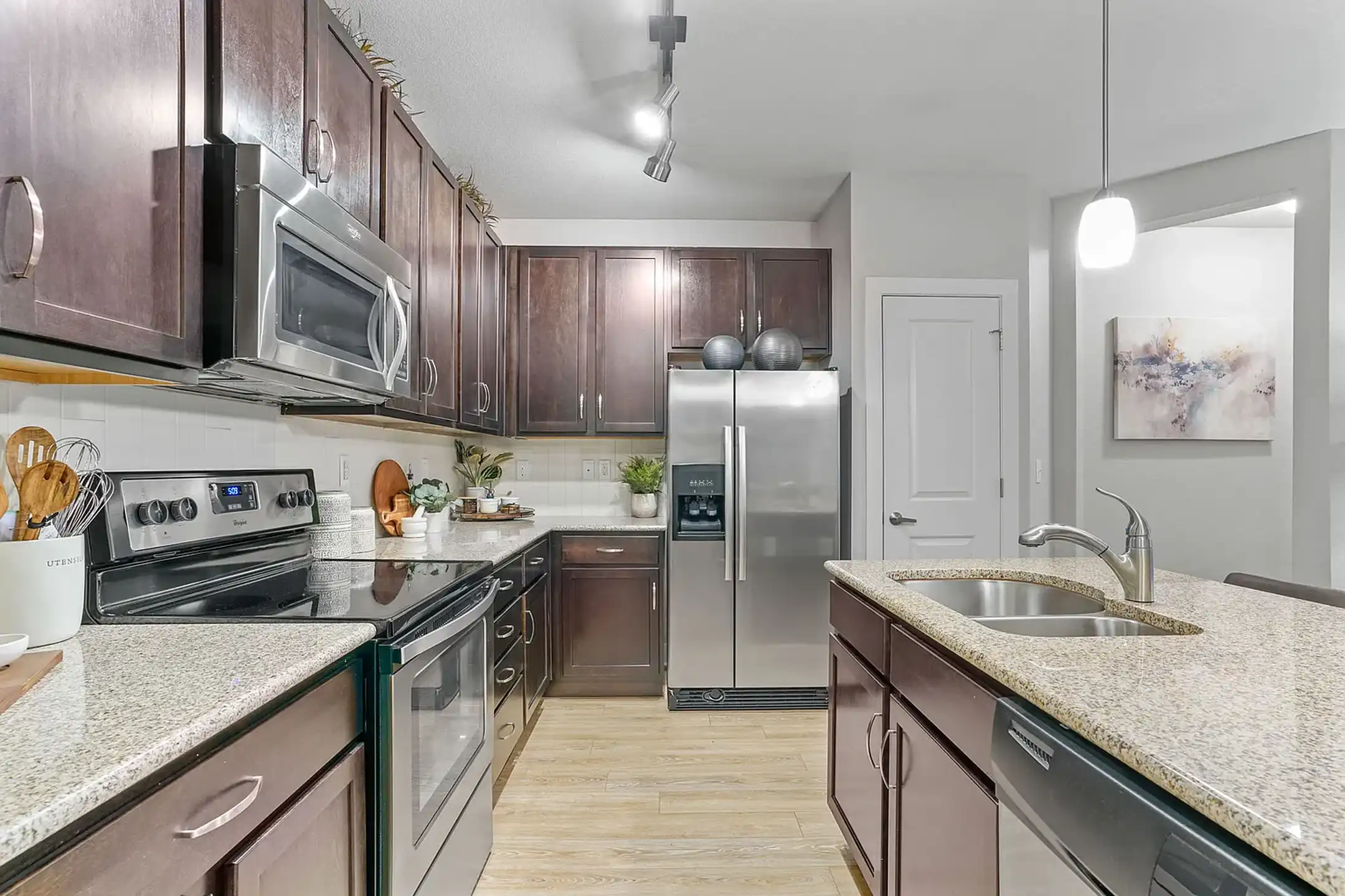 Regency Ridgegate - Lone Tree, CO 80124 | ApartmentGuide.com