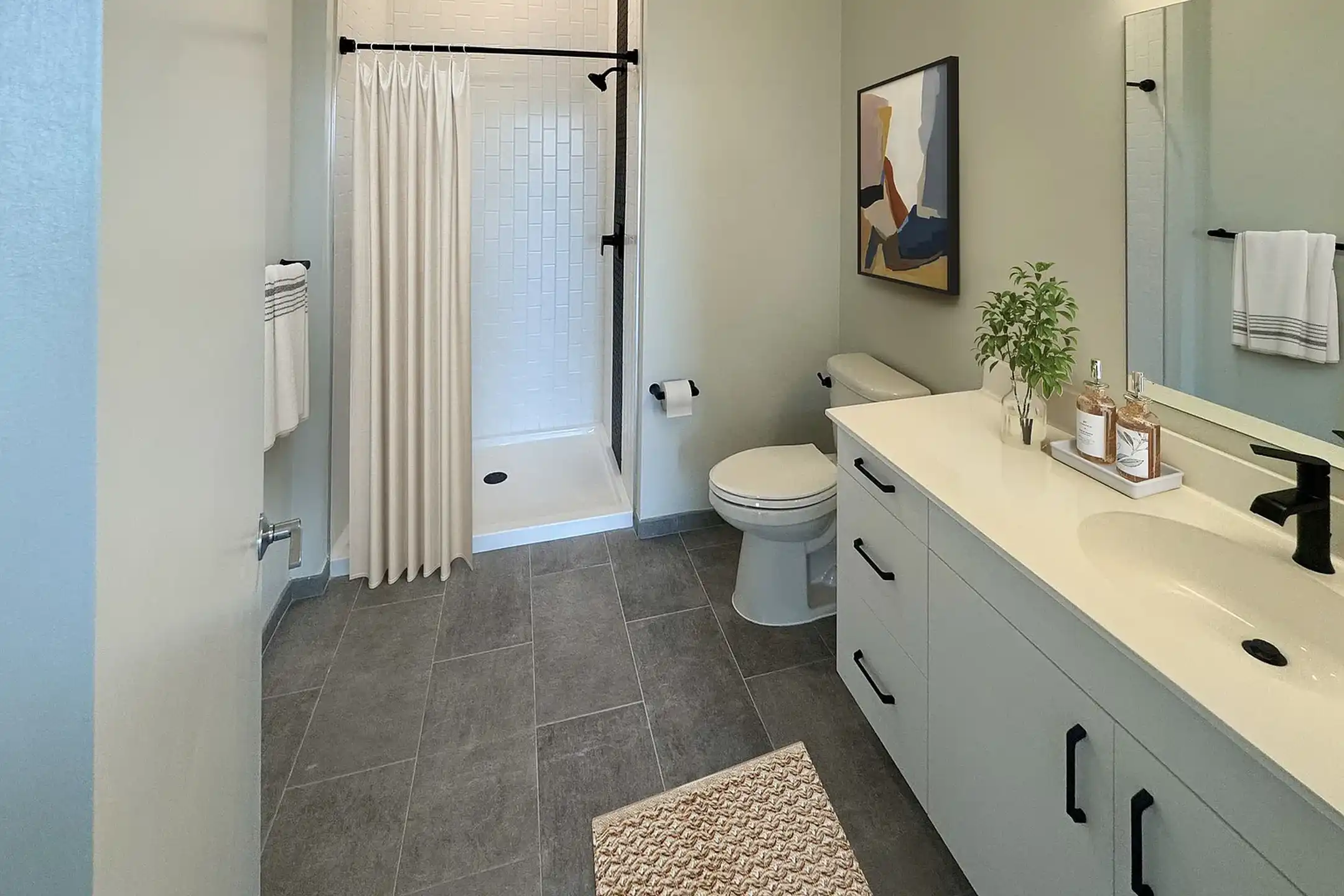 The Revington - Worcester, MA 01610 | ApartmentGuide.com