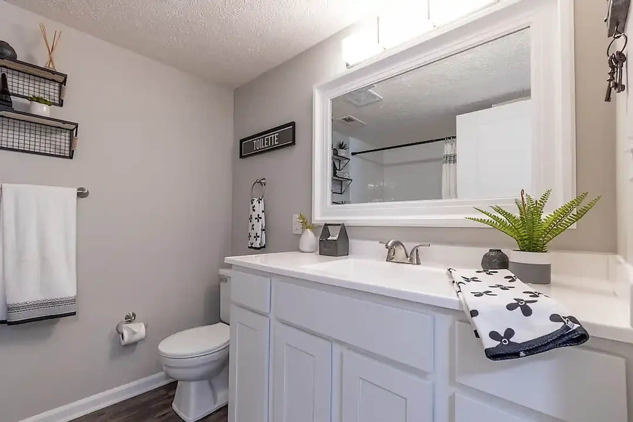 Community Place Apartments - Indianapolis, IN 46227 | ApartmentGuide.com