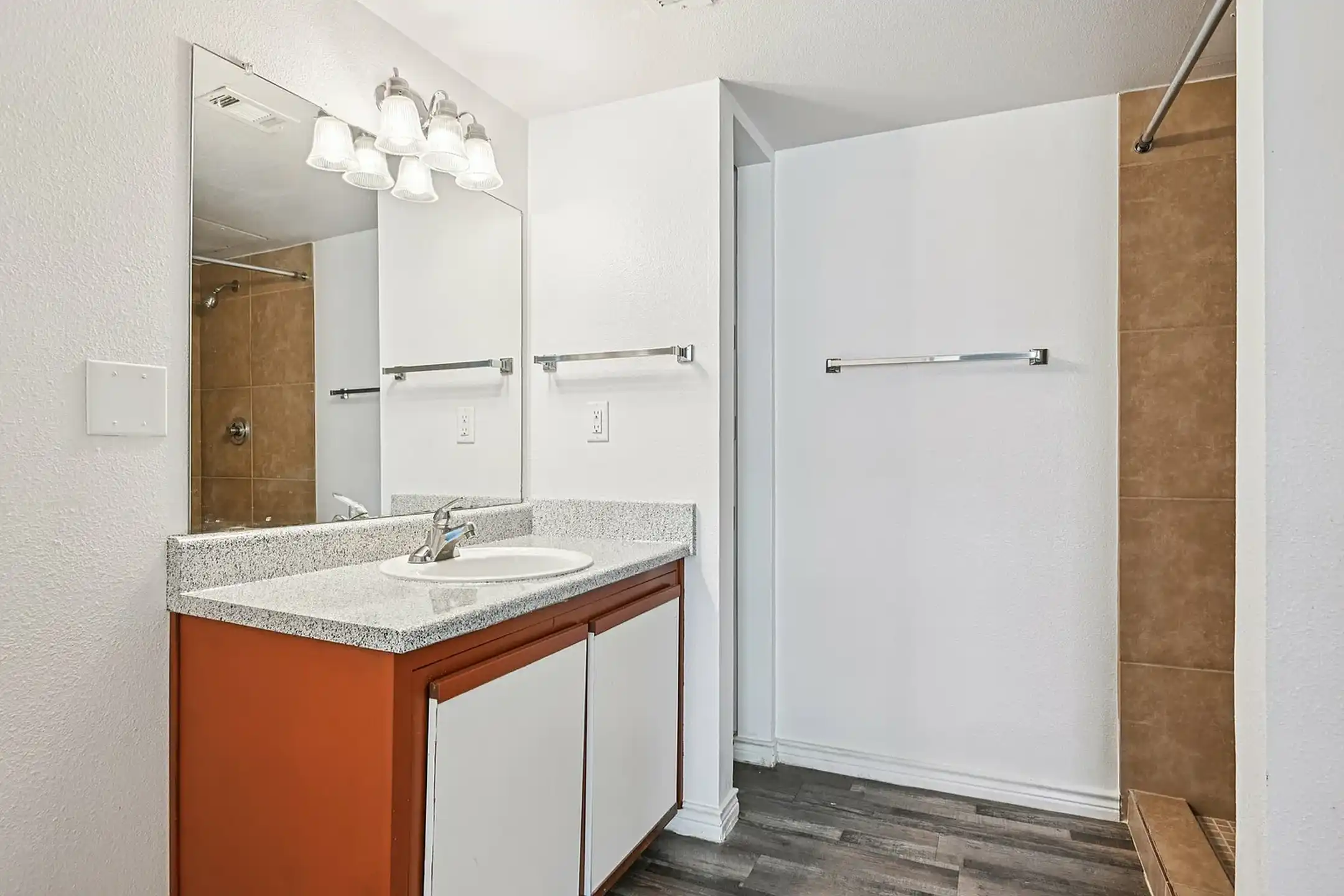 Timber Oaks Apartments - Grand Prairie, TX 75051 | ApartmentGuide.com