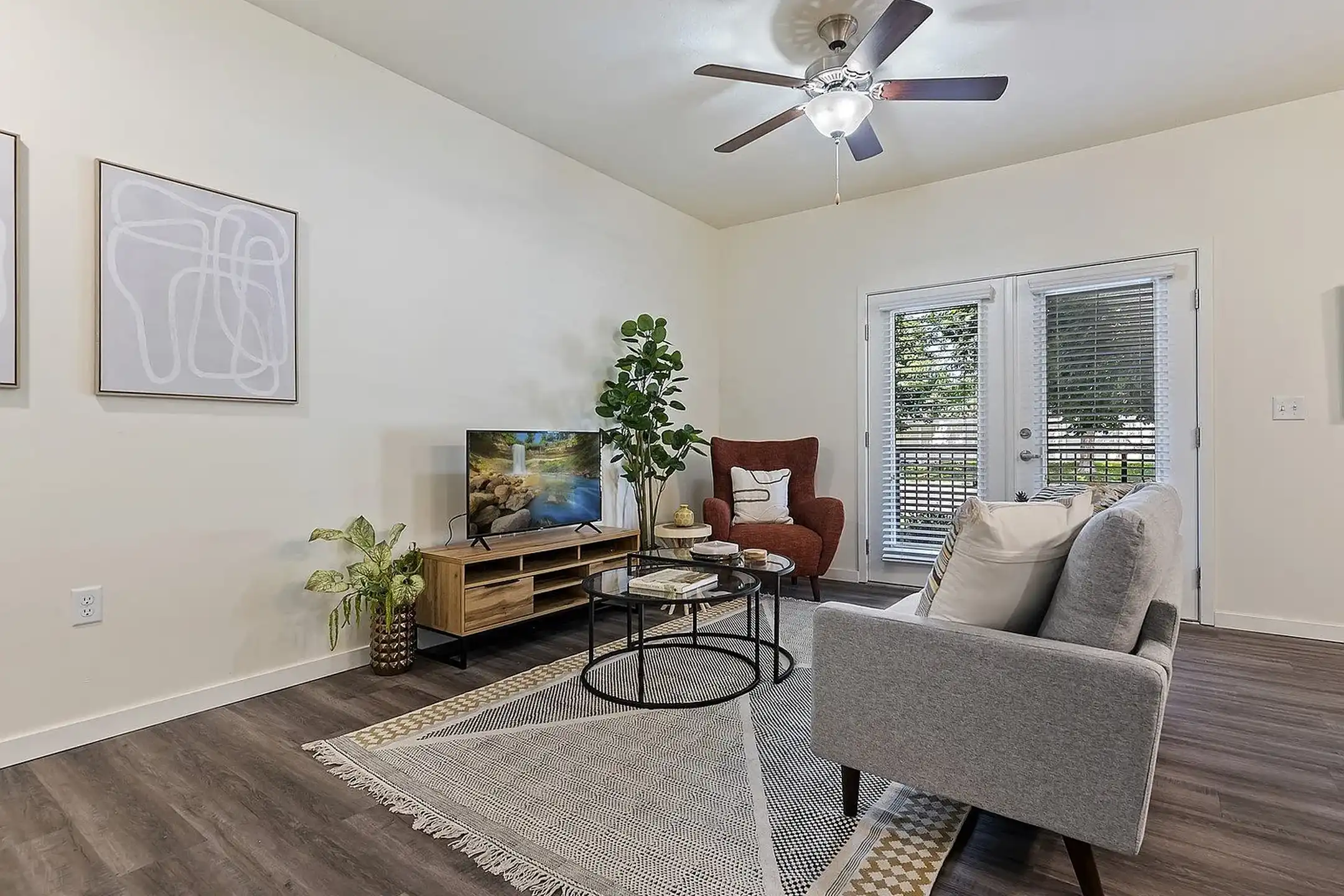 Pennwood Apartments - Meridian, ID 83642 | ApartmentGuide.com