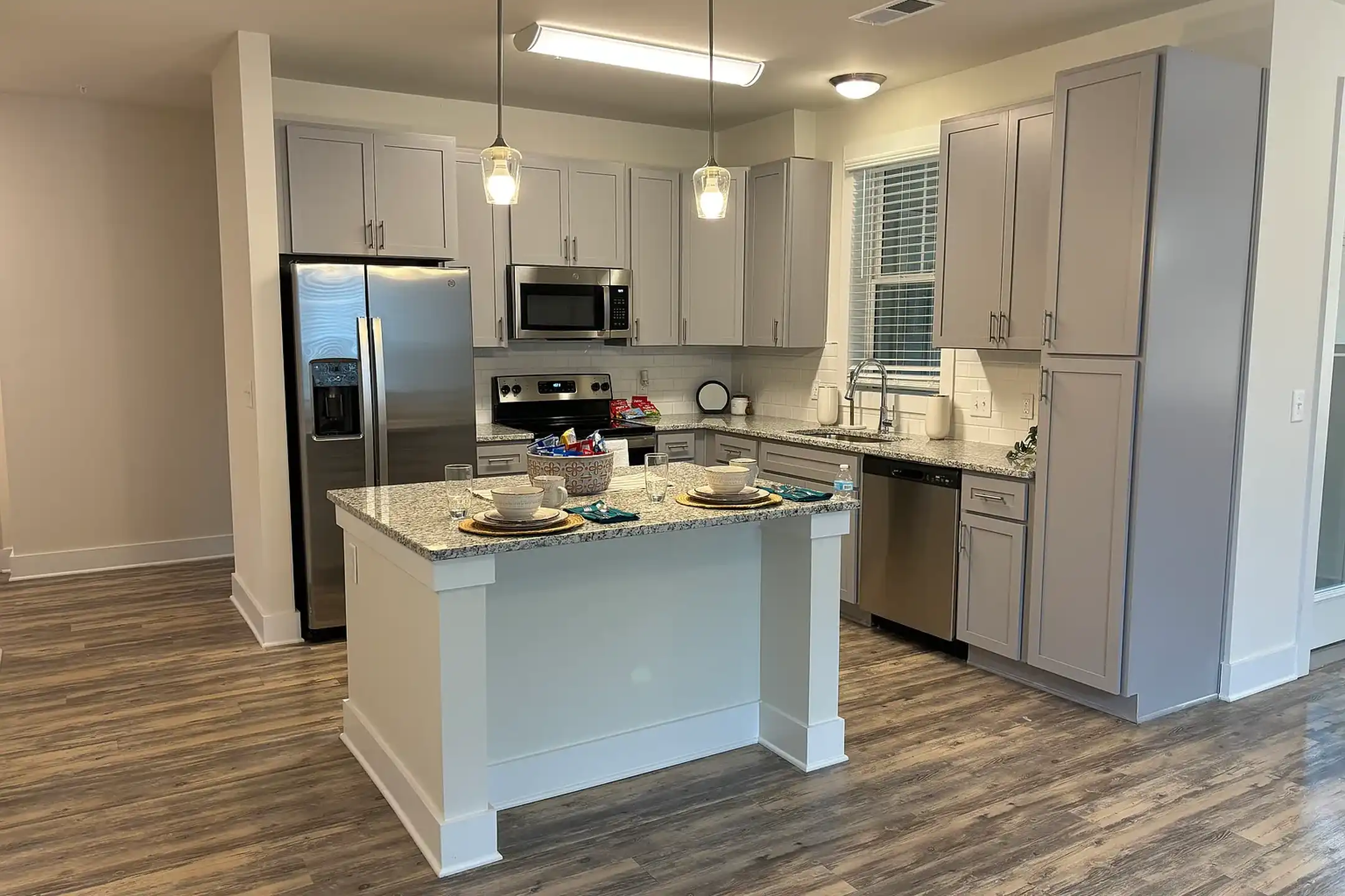Fox Crossing Apartments at Durham - Durham, NC 27703 | ApartmentGuide.com