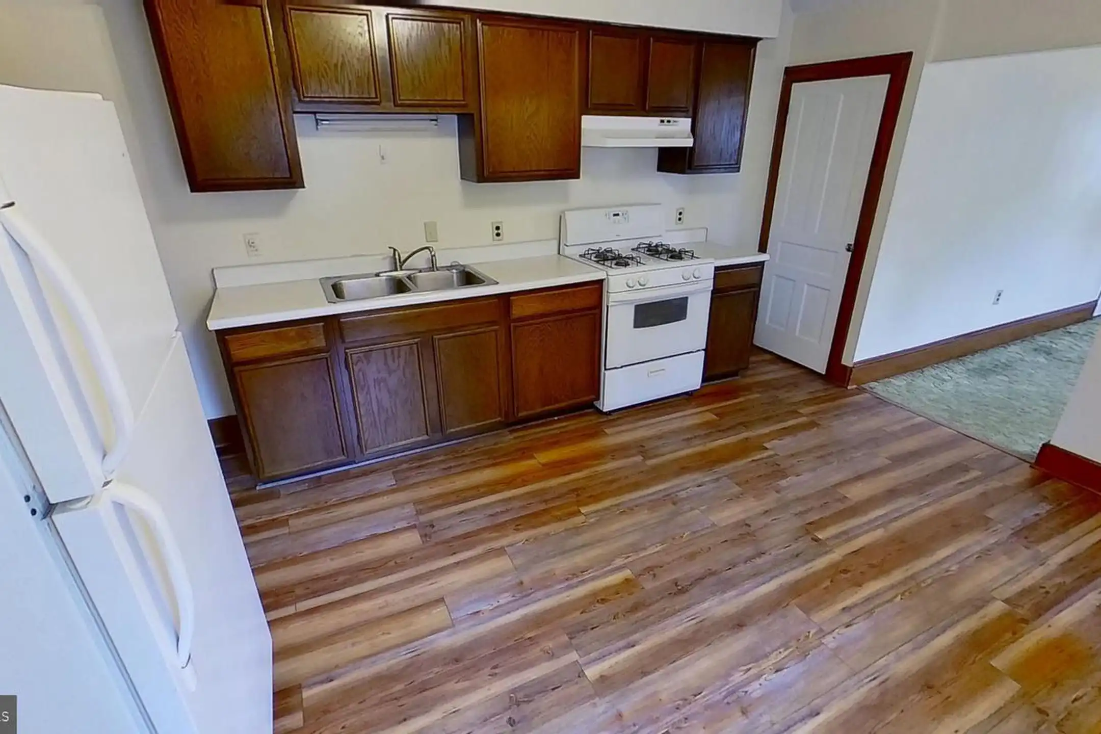 127 Hanover St unit 2ND FLOOR - Glen Rock, PA 17327 | ApartmentGuide.com