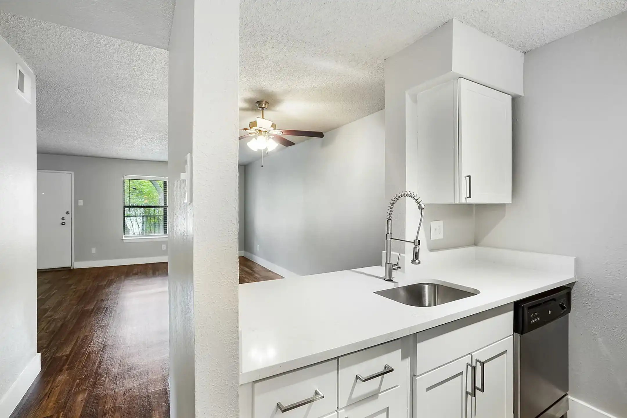 Seville @ Bellmar - Dallas, TX 75230 | ApartmentGuide.com