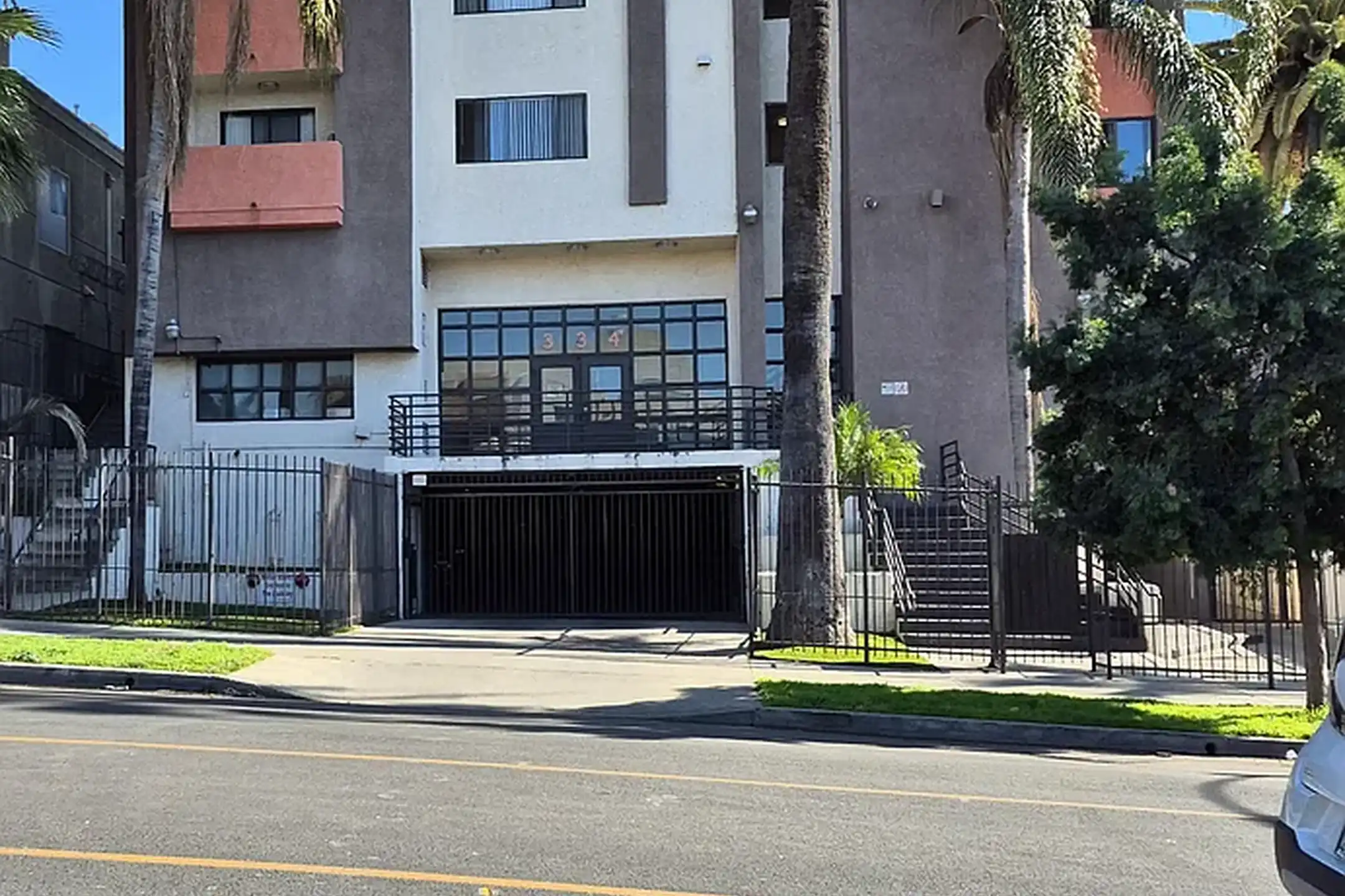 West View - Los Angeles, CA 90057 | ApartmentGuide.com