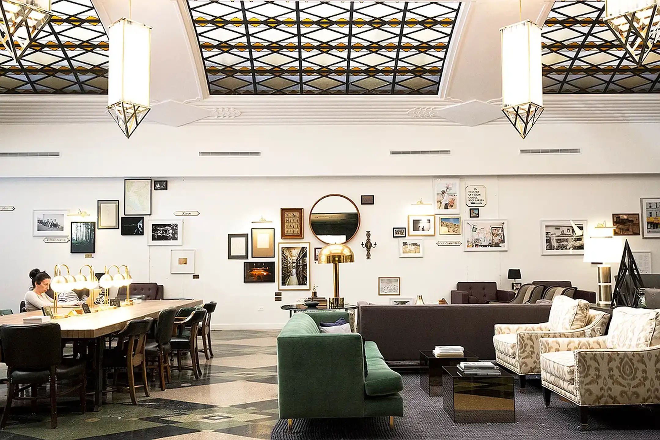 The Lawrence House - Chicago, IL 60640 | ApartmentGuide.com