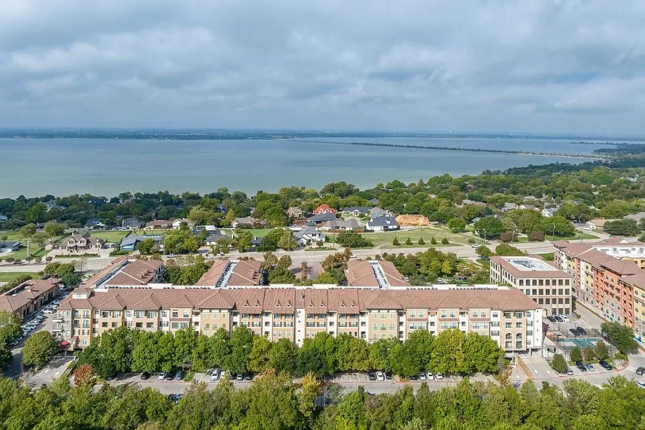 Rockwall Commons - Rockwall, TX 75087 | ApartmentGuide.com