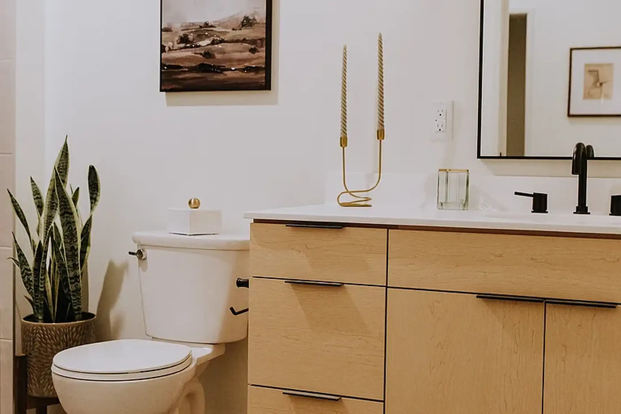 Zenith - Duluth, MN 55802 | ApartmentGuide.com