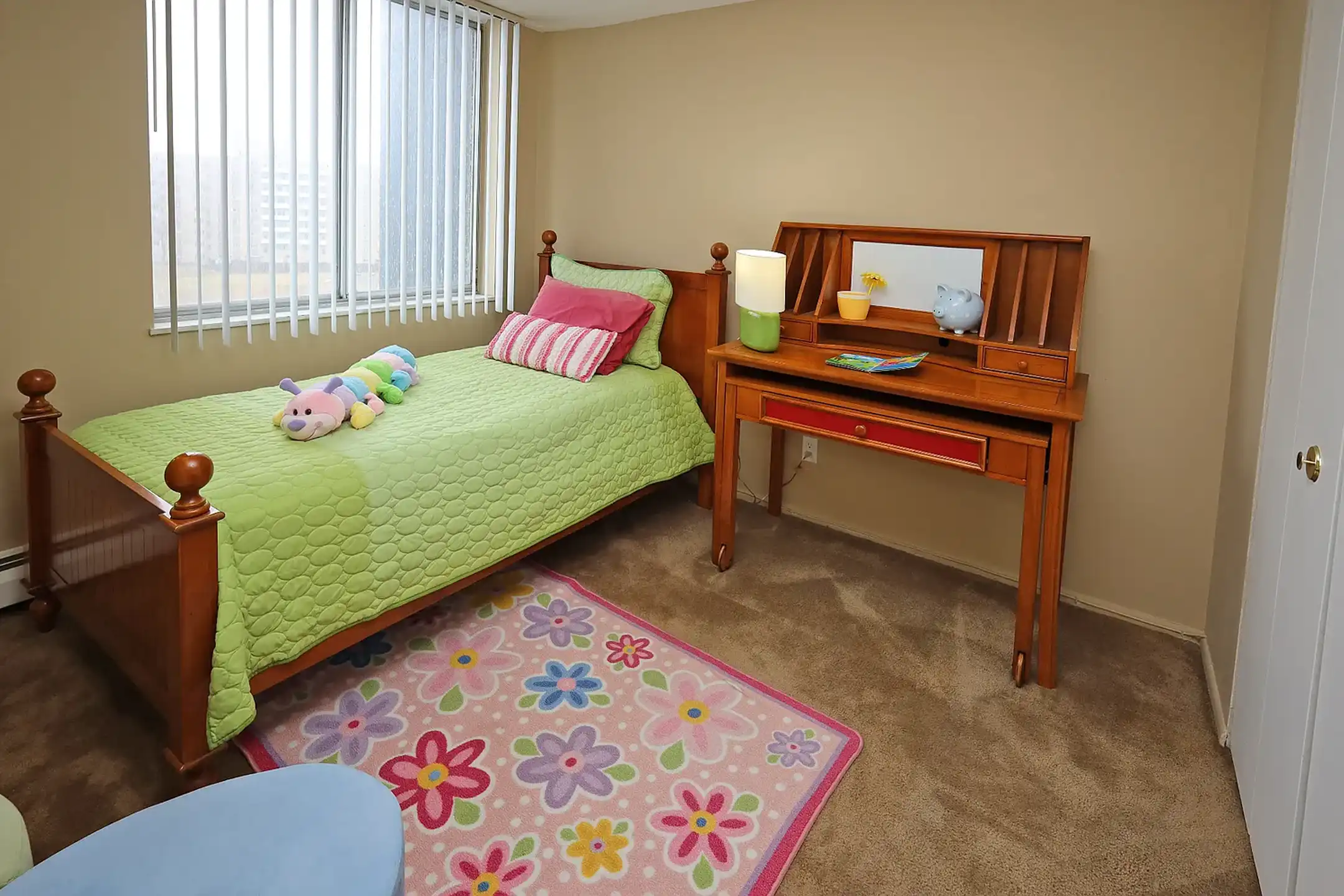 Harbor Crest - Euclid, OH 44123 | ApartmentGuide.com