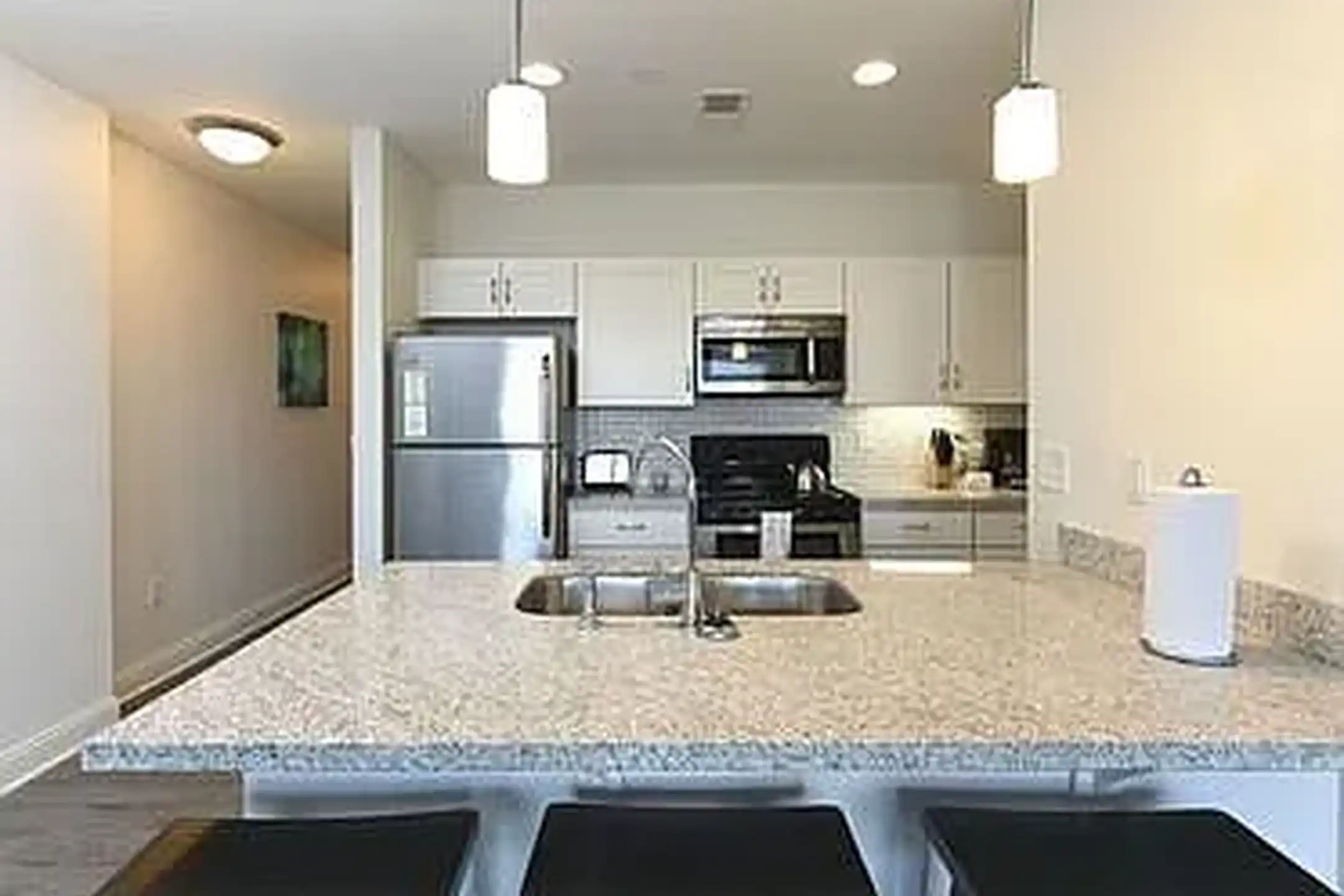 Penn Street Tower Apartments - Indianapolis, IN 46204 | ApartmentGuide.com