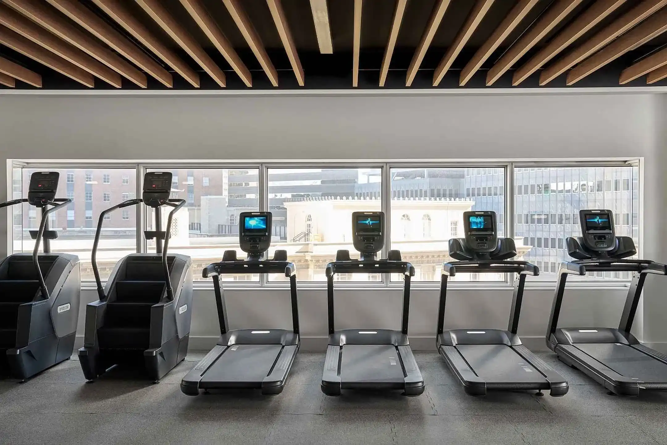 The Sinclair Residences - Dallas, TX 75201 | ApartmentGuide.com