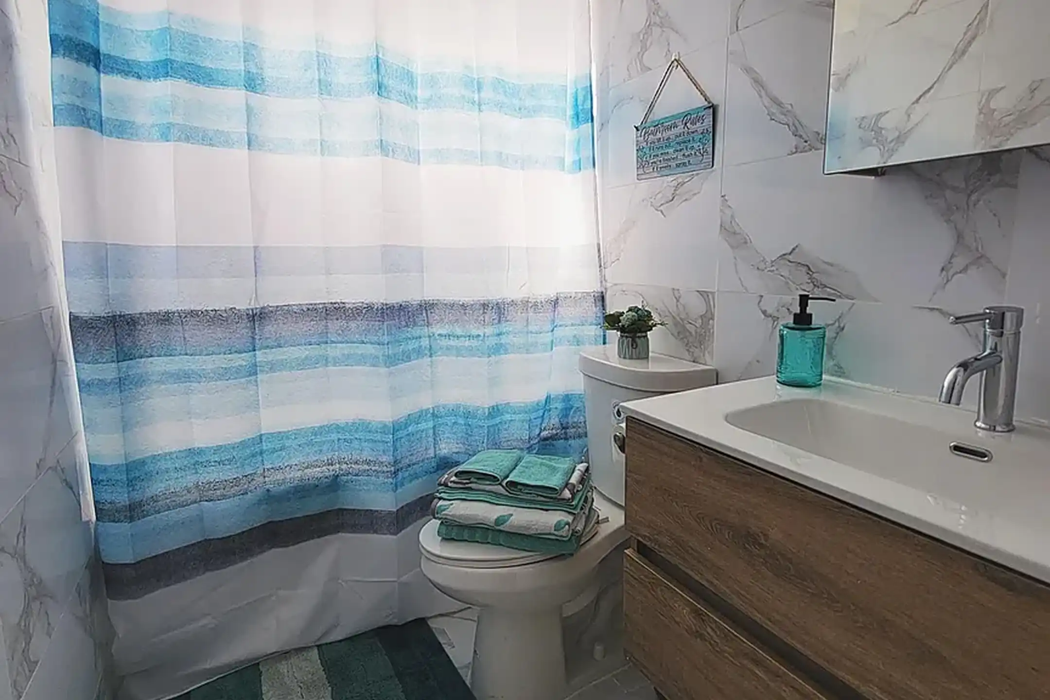 Cottage Cove - Miami, FL 33179 | ApartmentGuide.com