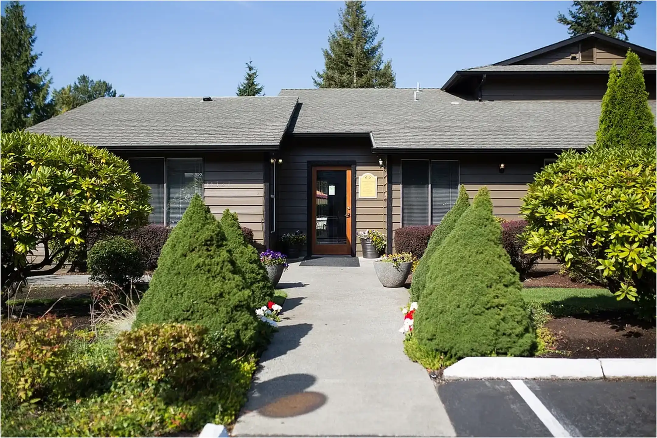 Cascadia at Fairwood Landing - Renton, WA 98058 | ApartmentGuide.com