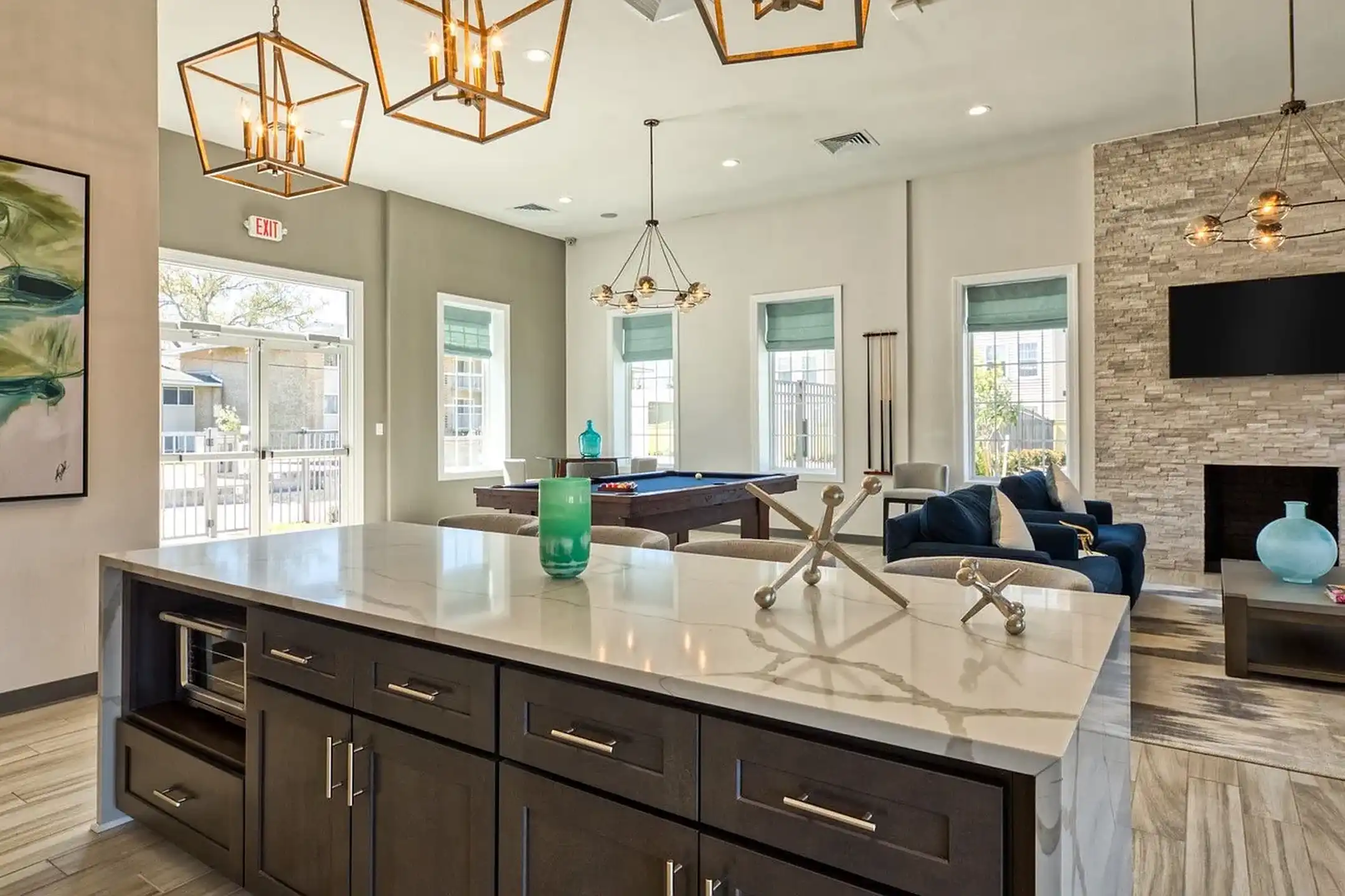 Colony Point Apartments - Norfolk, VA 23505 | ApartmentGuide.com