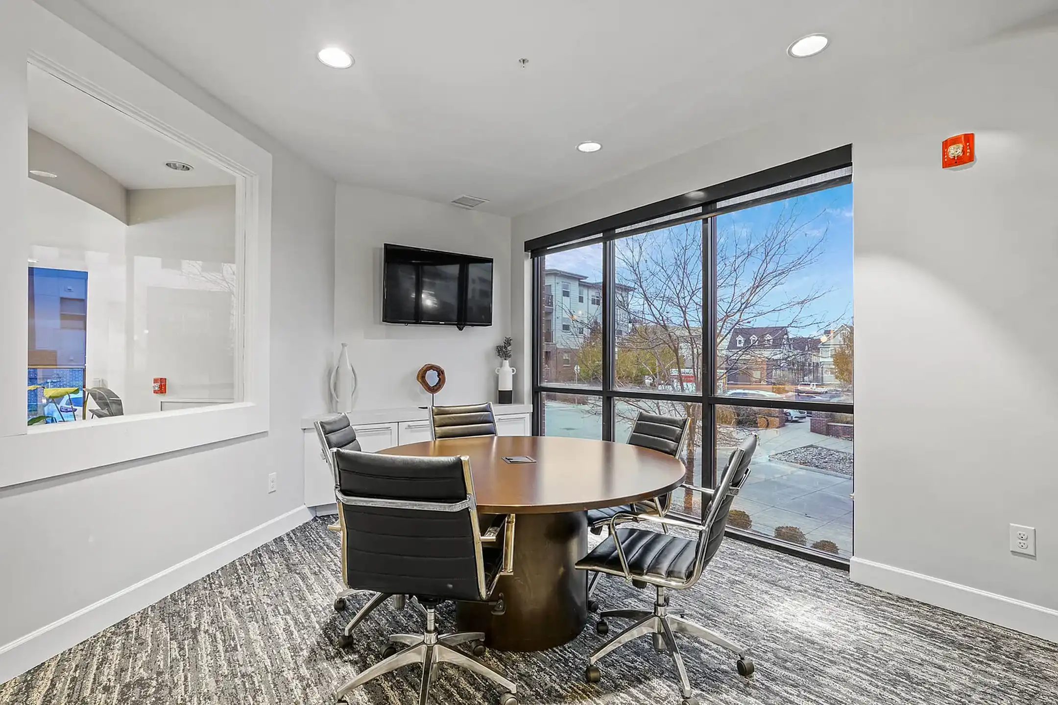 Regency Ridgegate - Lone Tree, CO 80124 | ApartmentGuide.com