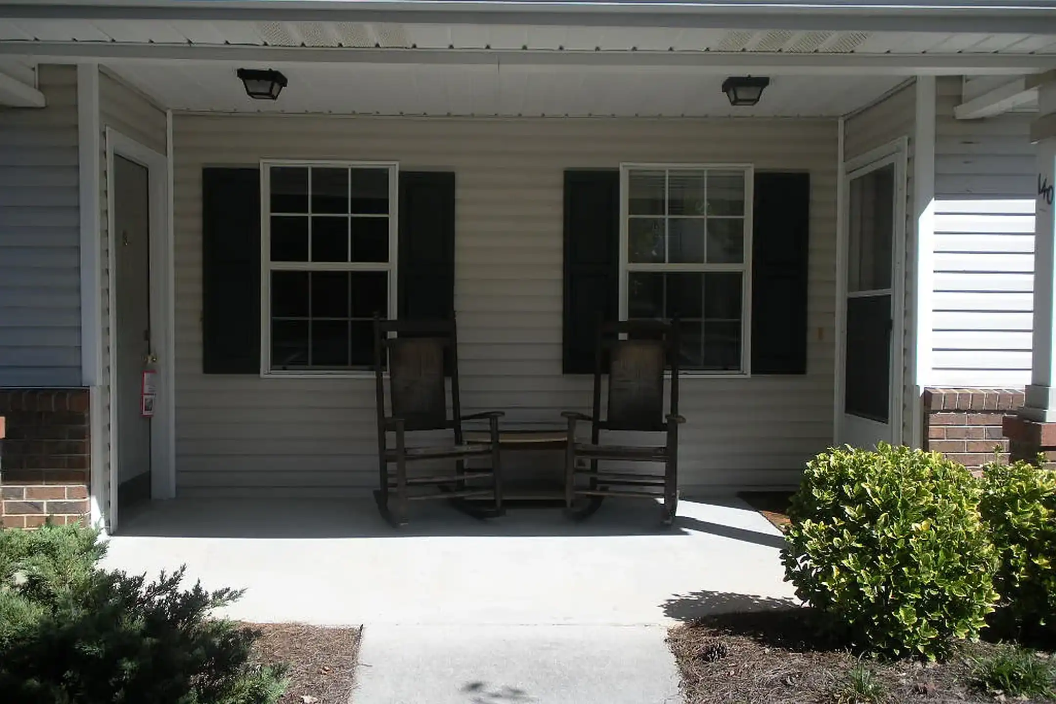 Foster Place Senior Living - Dallas, GA 30132 | ApartmentGuide.com