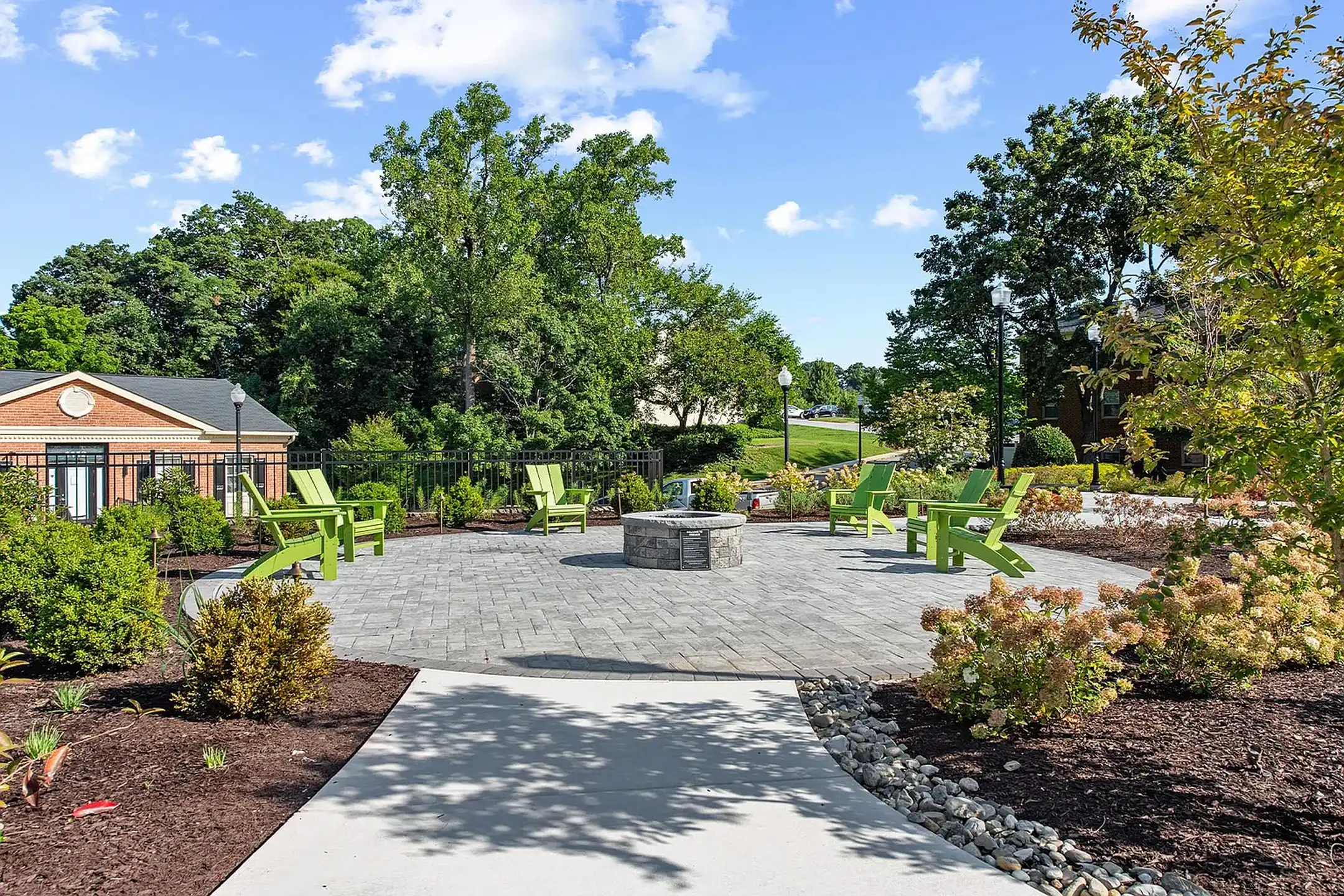 Courthouse Square Apartments - Towson, MD 21286 | ApartmentGuide.com