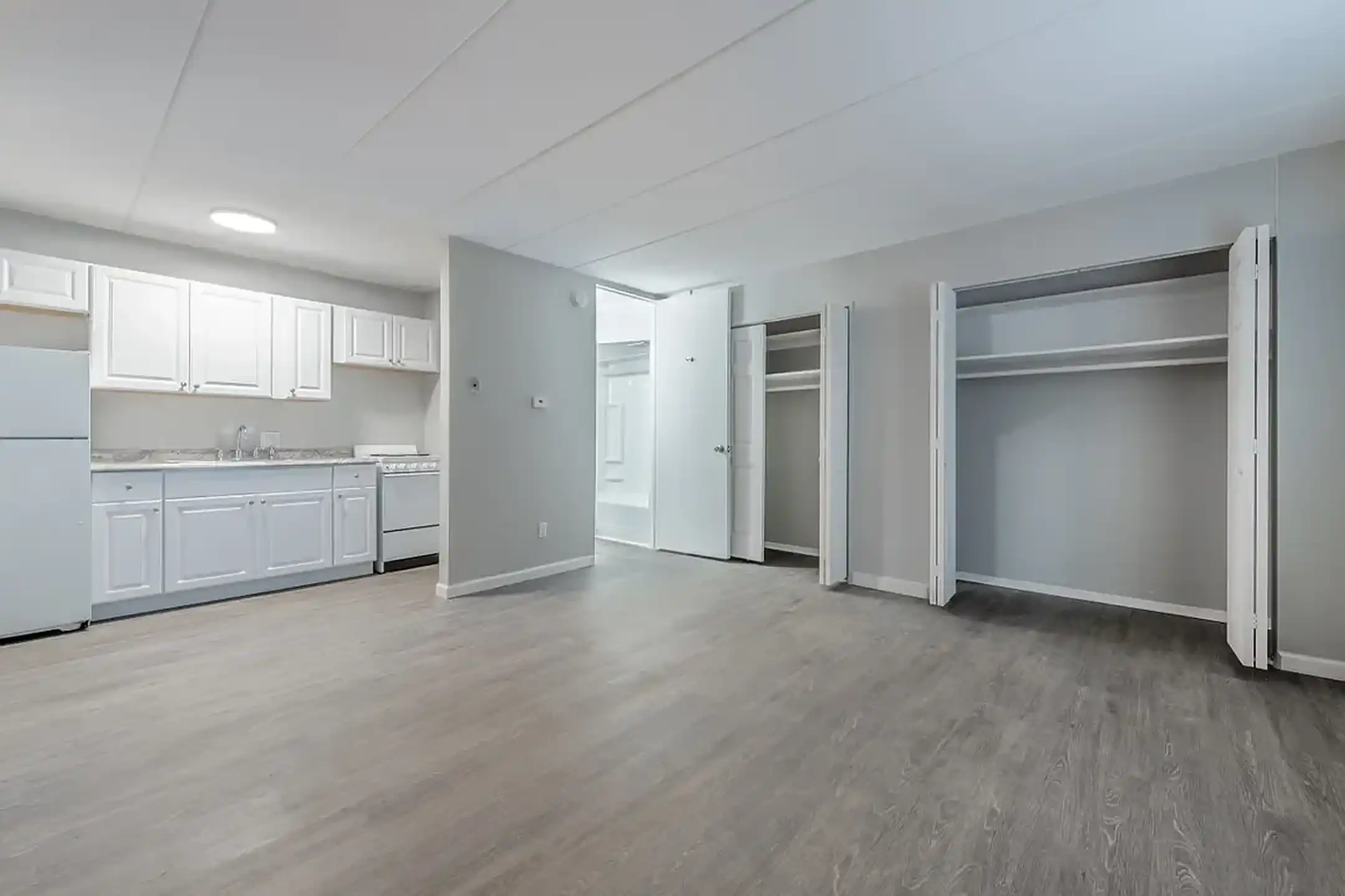 Alphada Place Apartments - Akron, OH 44310 | ApartmentGuide.com