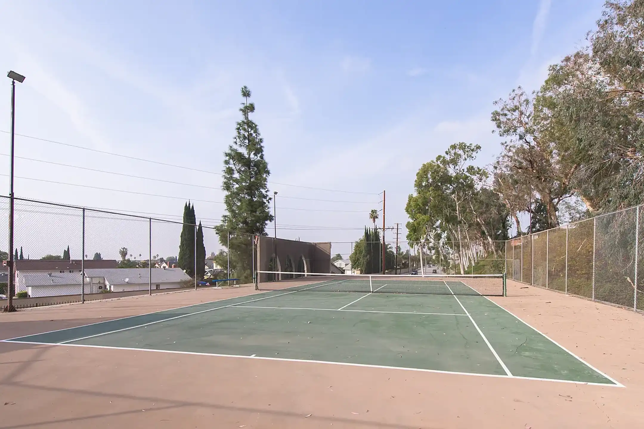 Windwood Apartments - West Covina, CA 91792 | ApartmentGuide.com