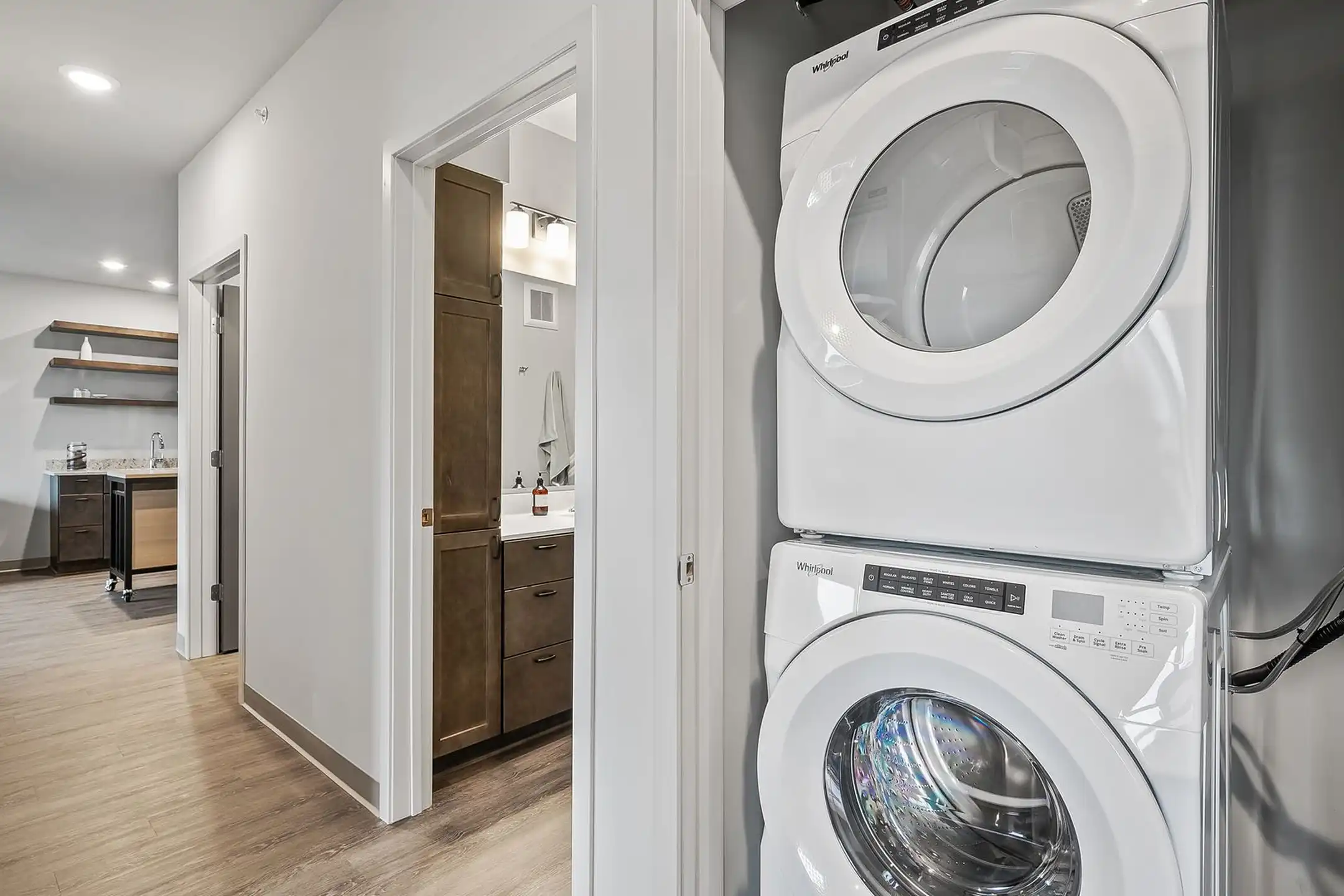 1307 4th St SE unit 608 - Minneapolis, MN 55414 | ApartmentGuide.com