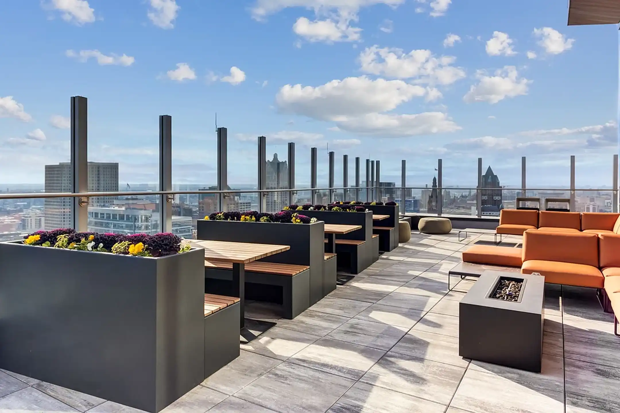 Ascent - Milwaukee, WI 53202 | ApartmentGuide.com