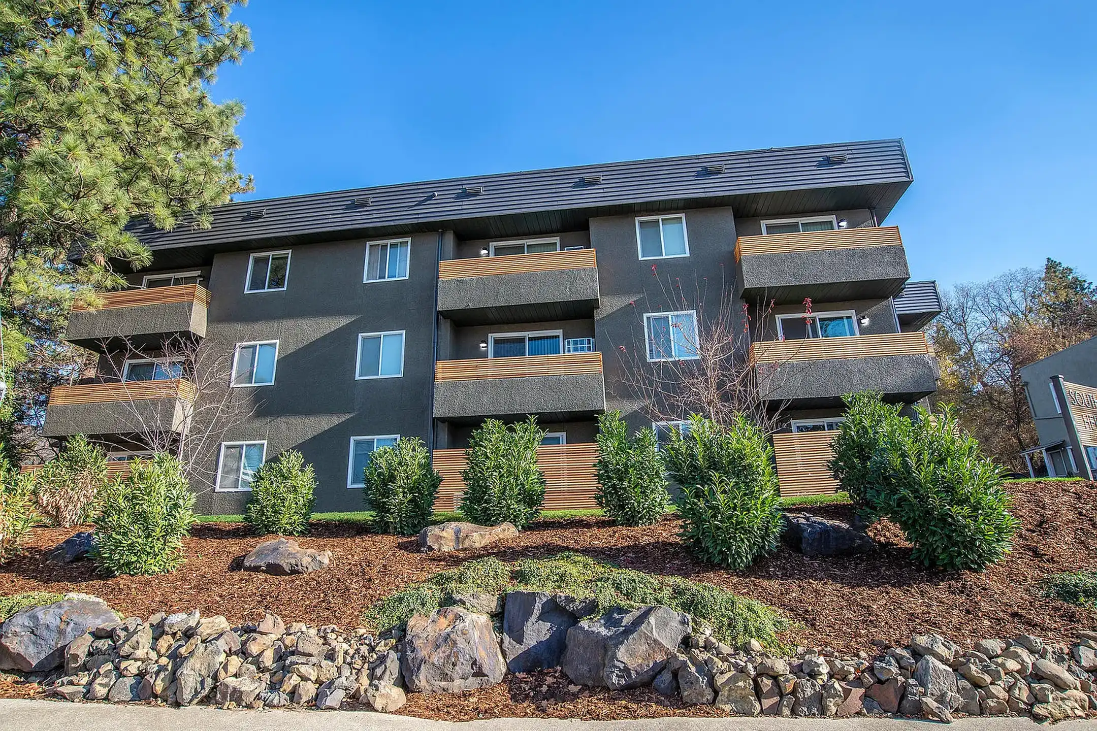 South Hill Heights - Spokane, WA 99204 | ApartmentGuide.com