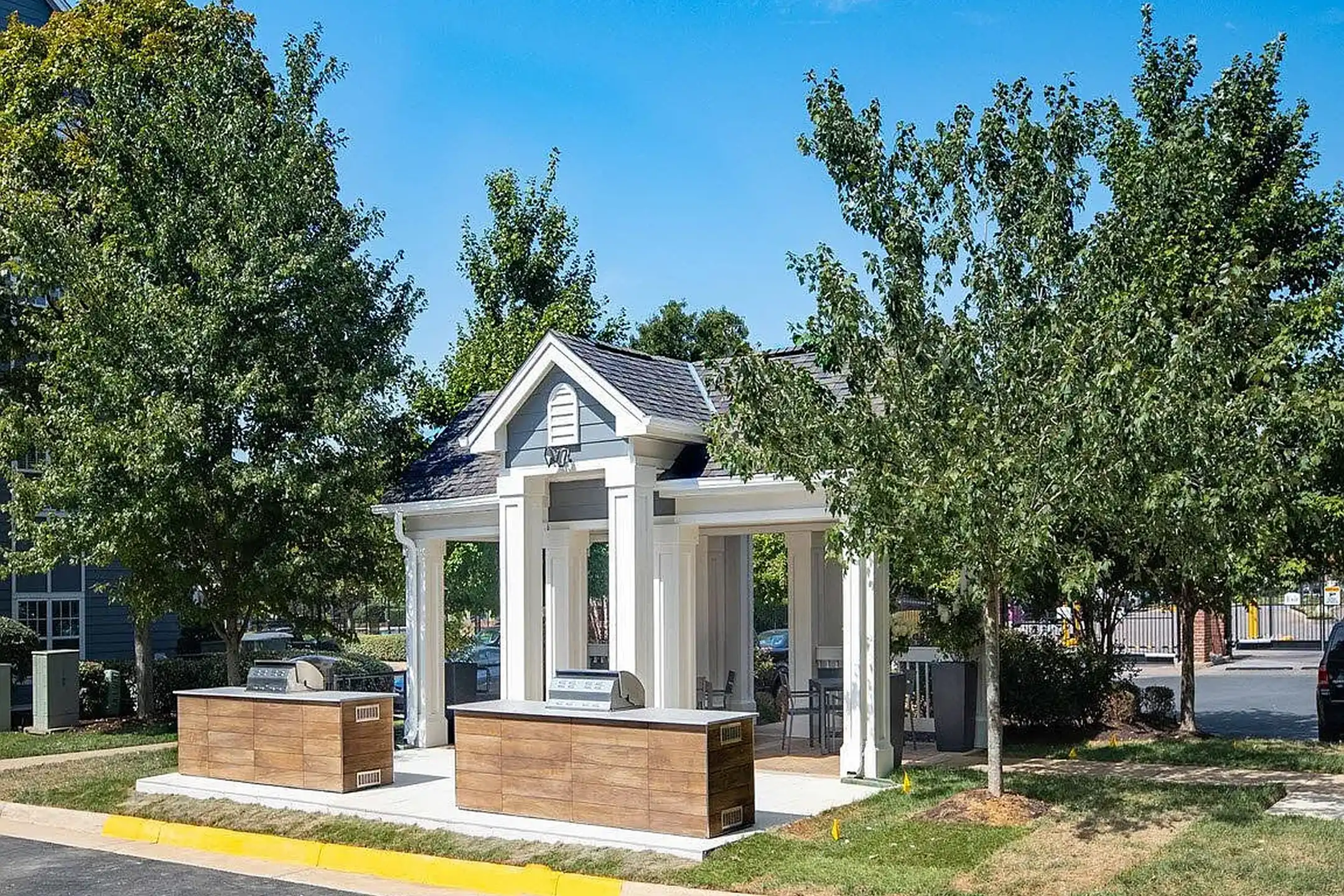 Residences at Springfield Station - Springfield, VA 22150 ...