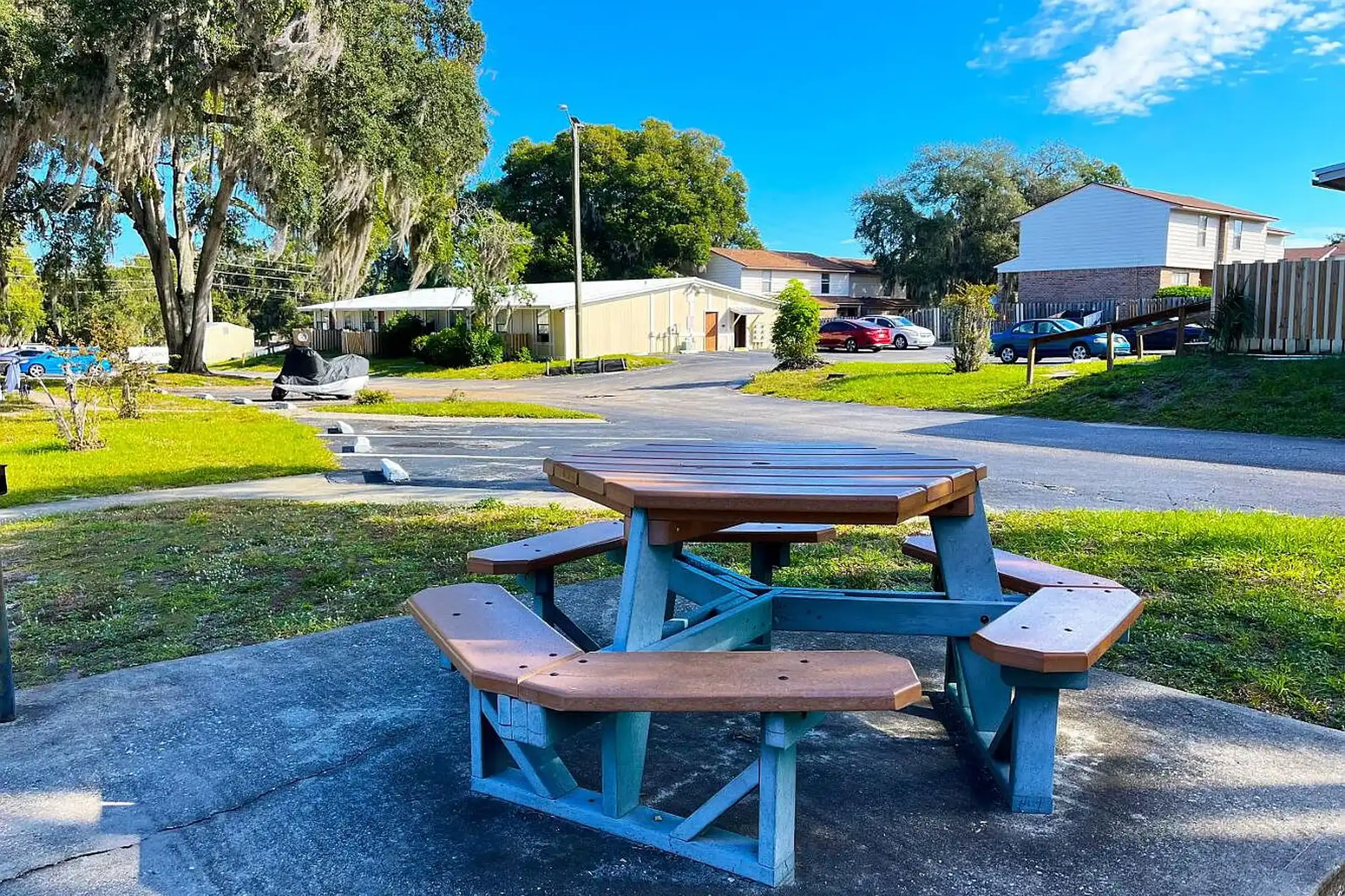 Azalea Hills - Leesburg, FL 34748 | ApartmentGuide.com