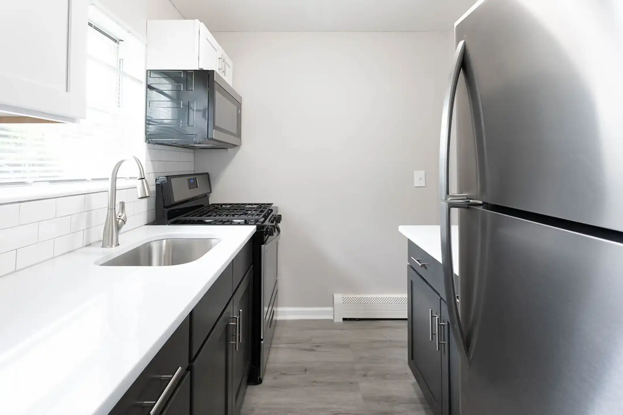 Keyport Harbor Apartment Homes - Keyport, NJ 07735 | ApartmentGuide.com