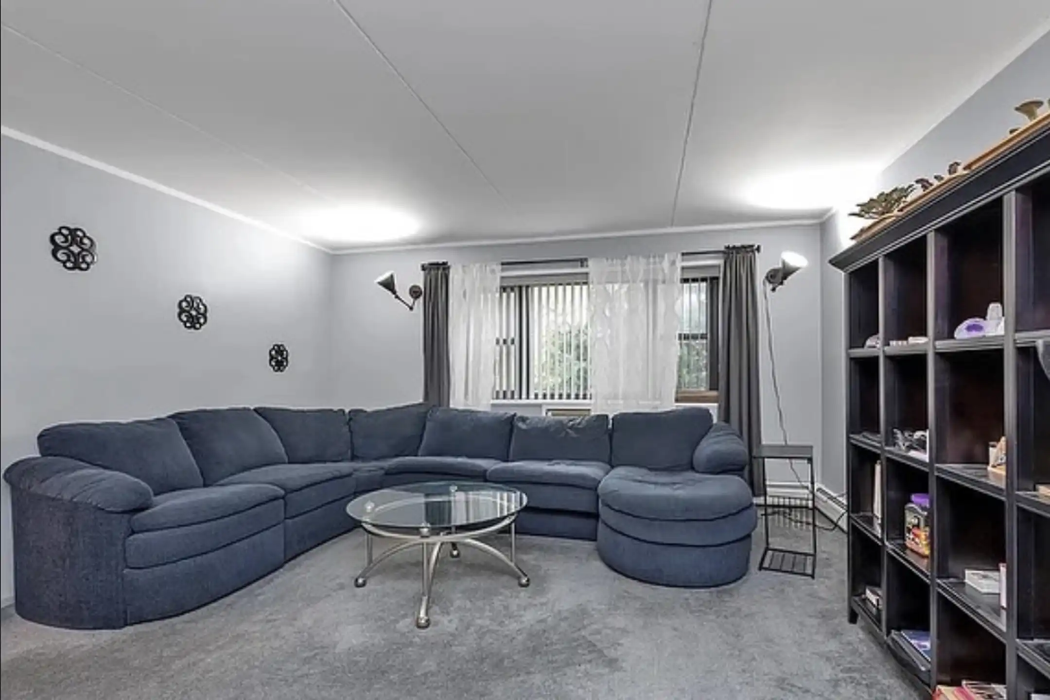 100 Clinton Ave unit 2n - Mineola, NY 11501 | ApartmentGuide.com