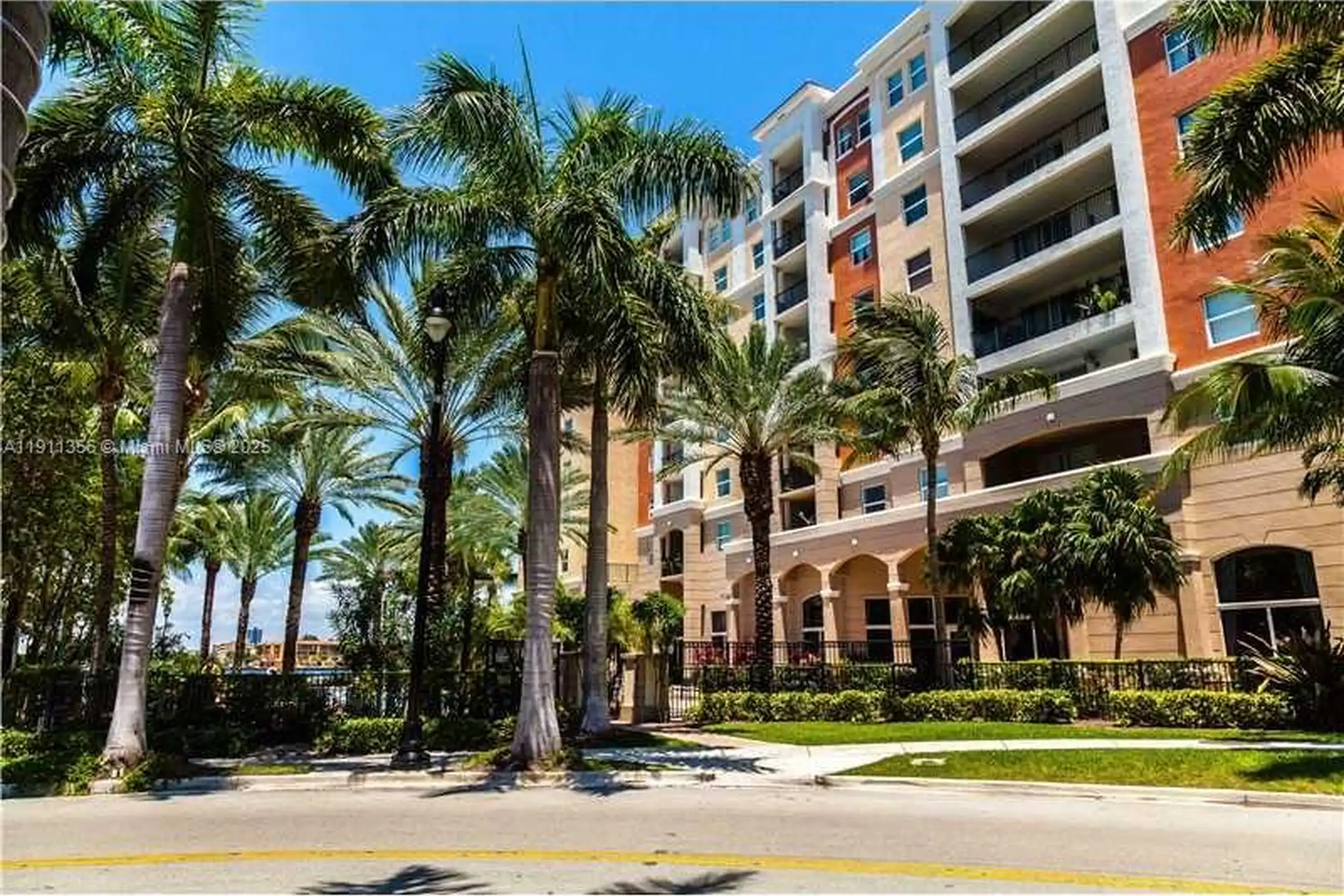 17100 N Bay Rd unit 1118 - Sunny Isles Beach, FL 33160 | ApartmentGuide.com