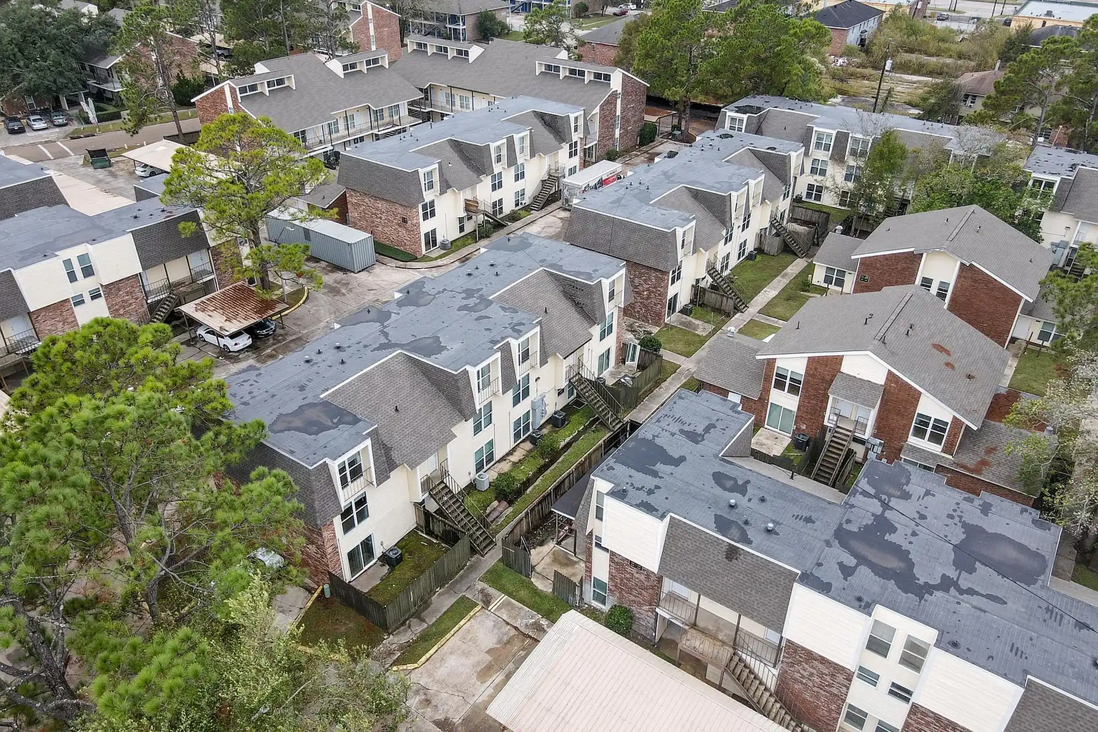 Oak Lane Apartments - Baton Rouge, LA 70815 | ApartmentGuide.com
