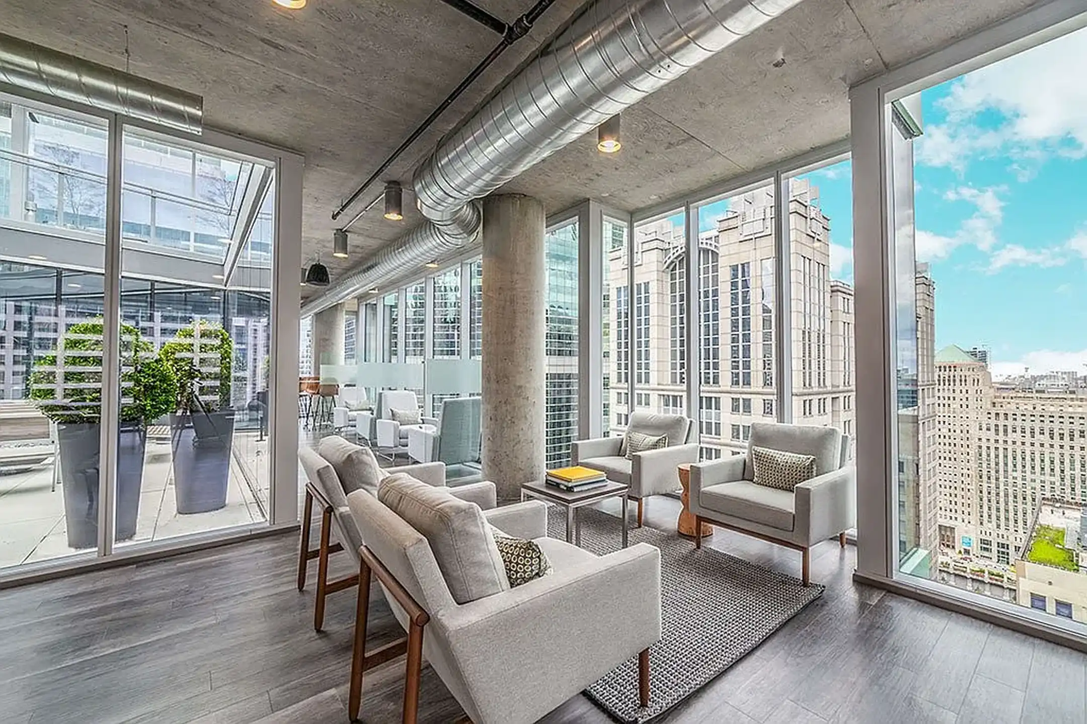 Linea Apartments - Chicago, IL 60606 | ApartmentGuide.com