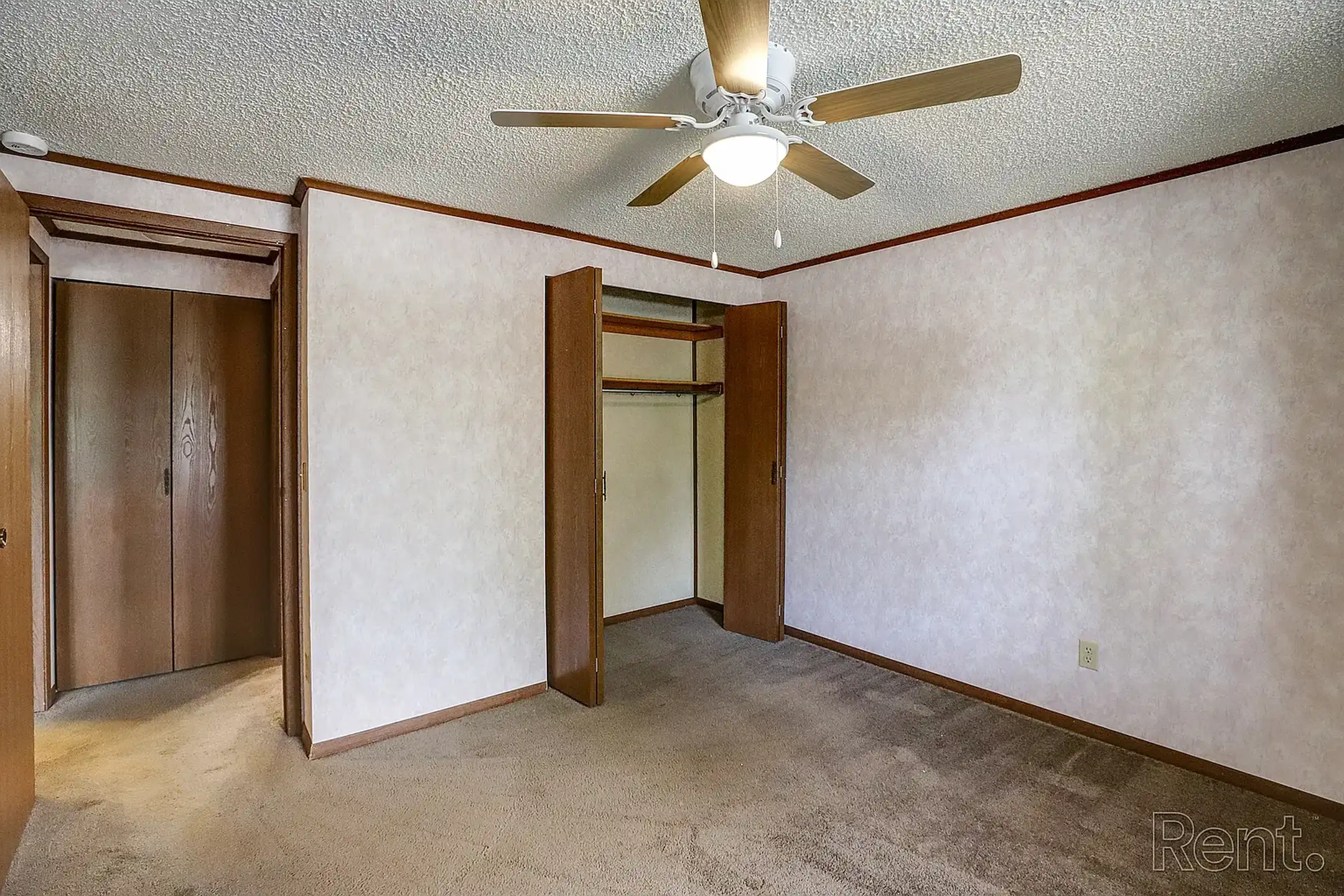Heathmoore Apartments - Clinton Township, MI 48035 | ApartmentGuide.com