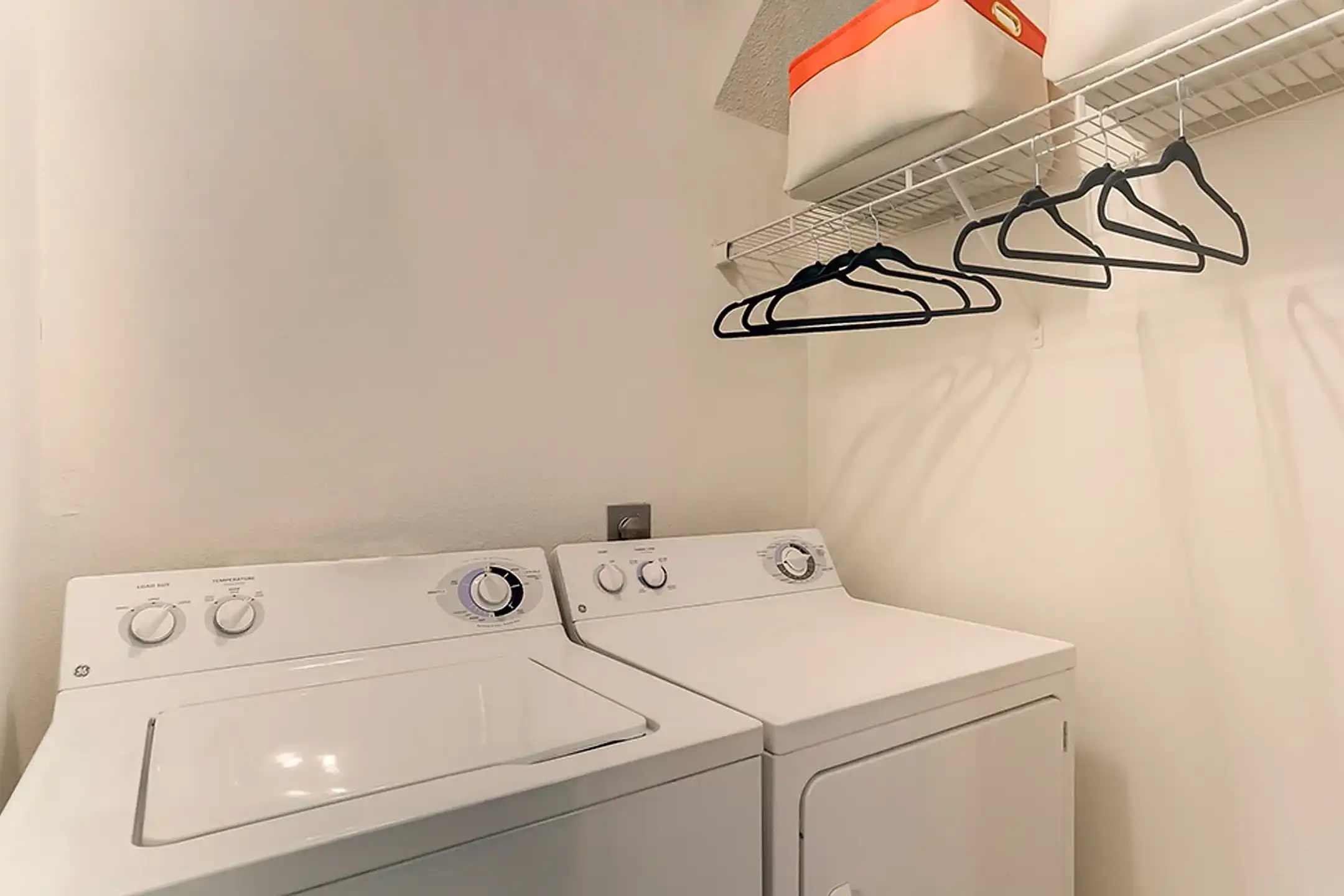 Flowergate - Metairie, LA 70006 | ApartmentGuide.com