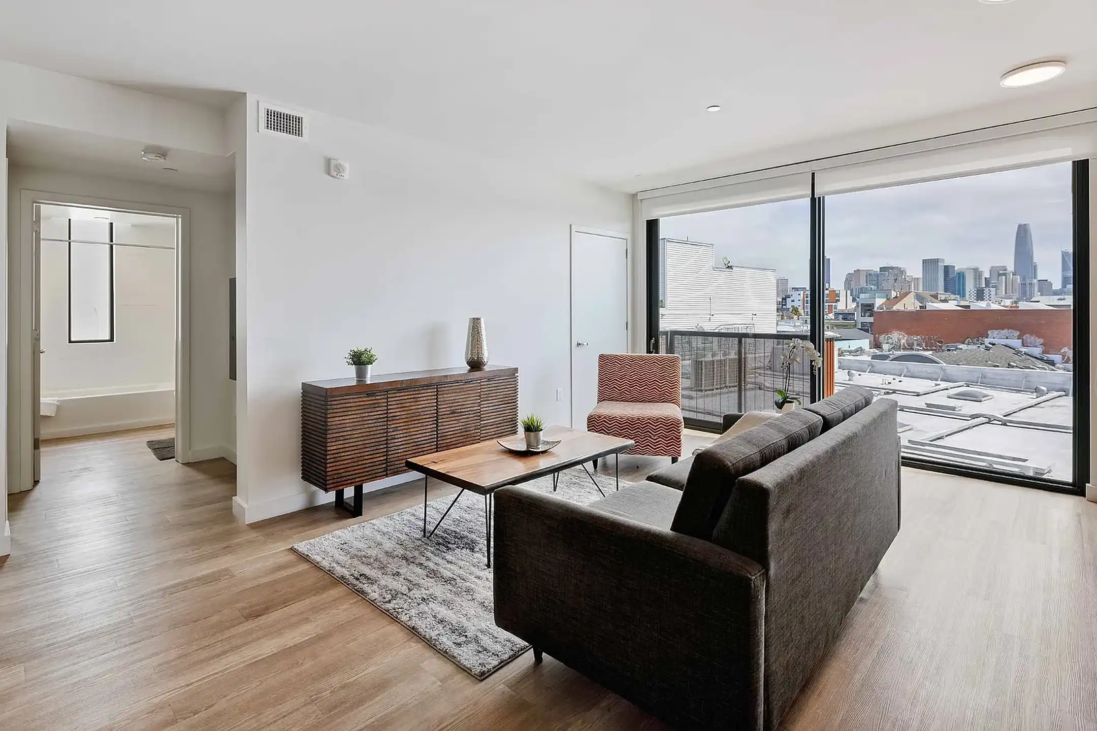 HQ - San Francisco, CA 94103 | ApartmentGuide.com