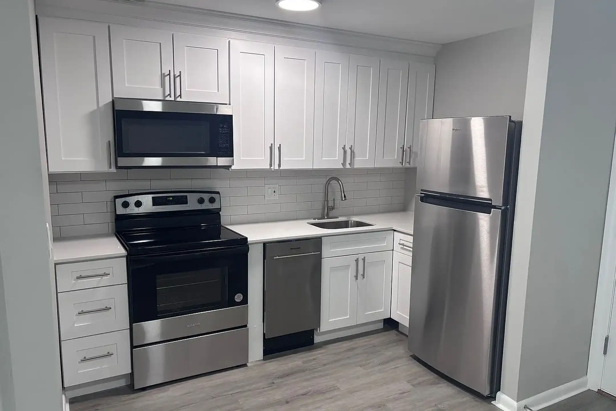 Library Park - Kenosha, WI 53140 | ApartmentGuide.com