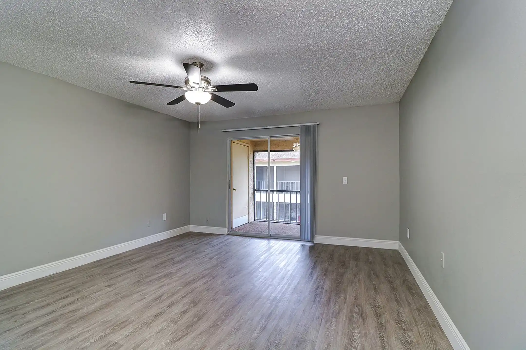 The Linx Apartments - Tampa, FL 33613 | ApartmentGuide.com