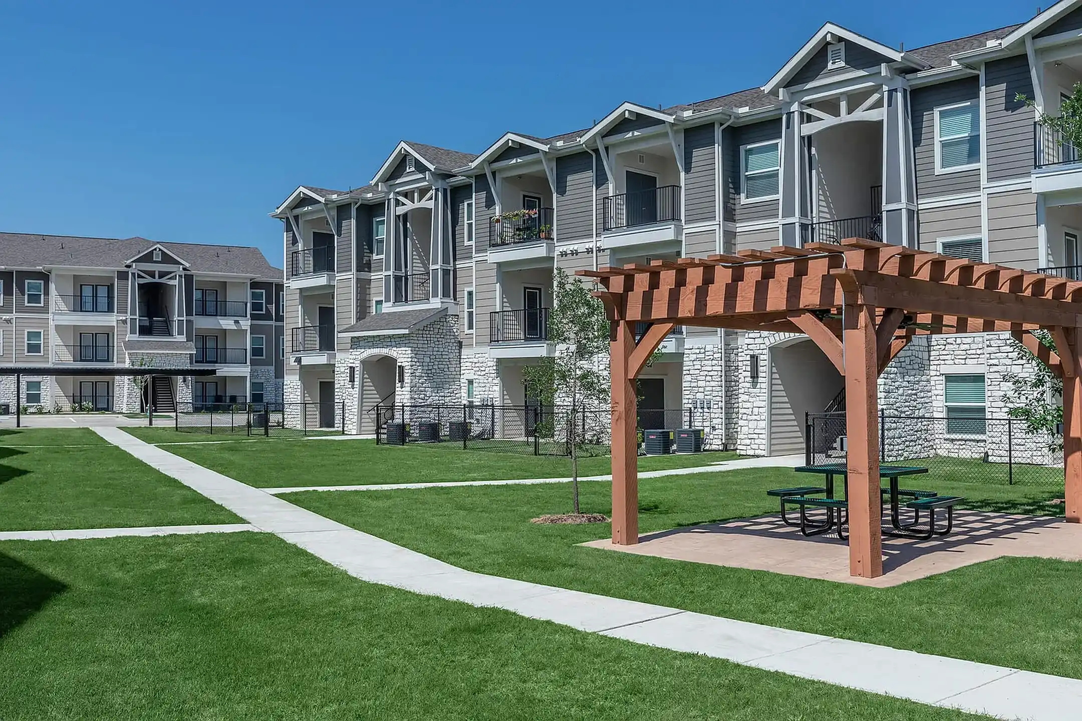 The Tennyson at Tomball - Tomball, TX 77375 | ApartmentGuide.com