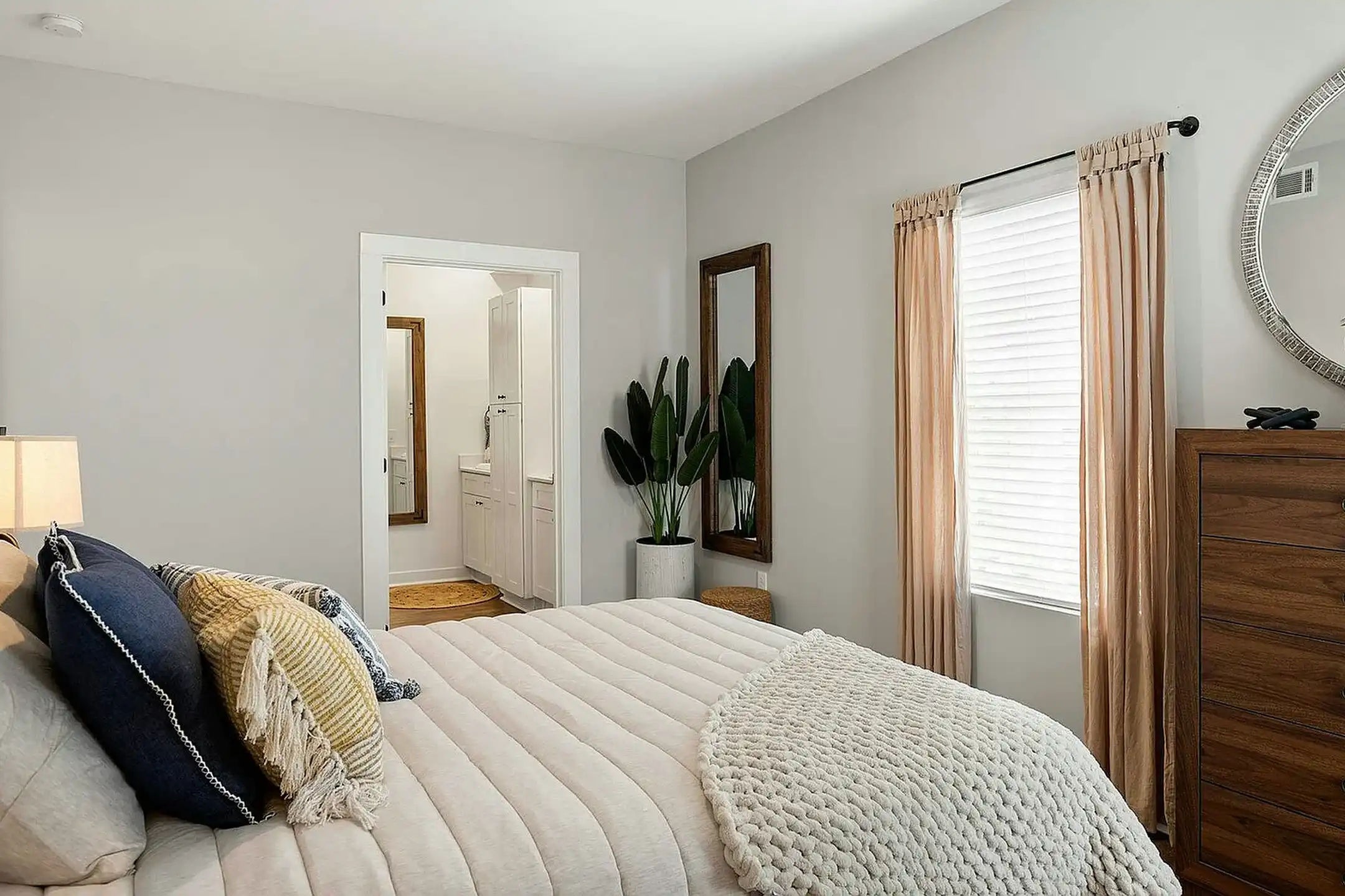 Pointe Grand Macon - Macon, GA 31210 | ApartmentGuide.com