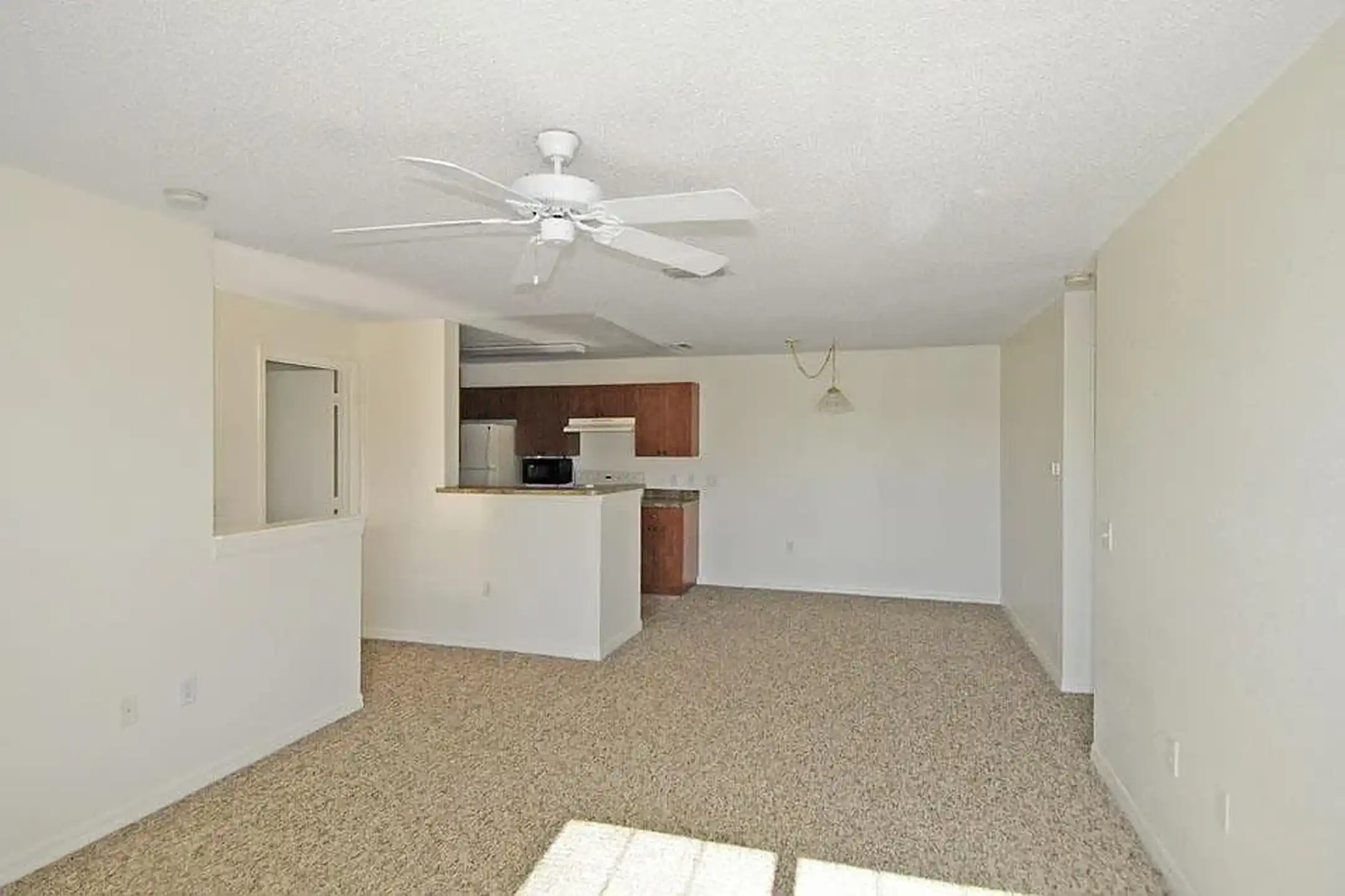 Royal Palm Key - Tampa, FL 33612 | ApartmentGuide.com