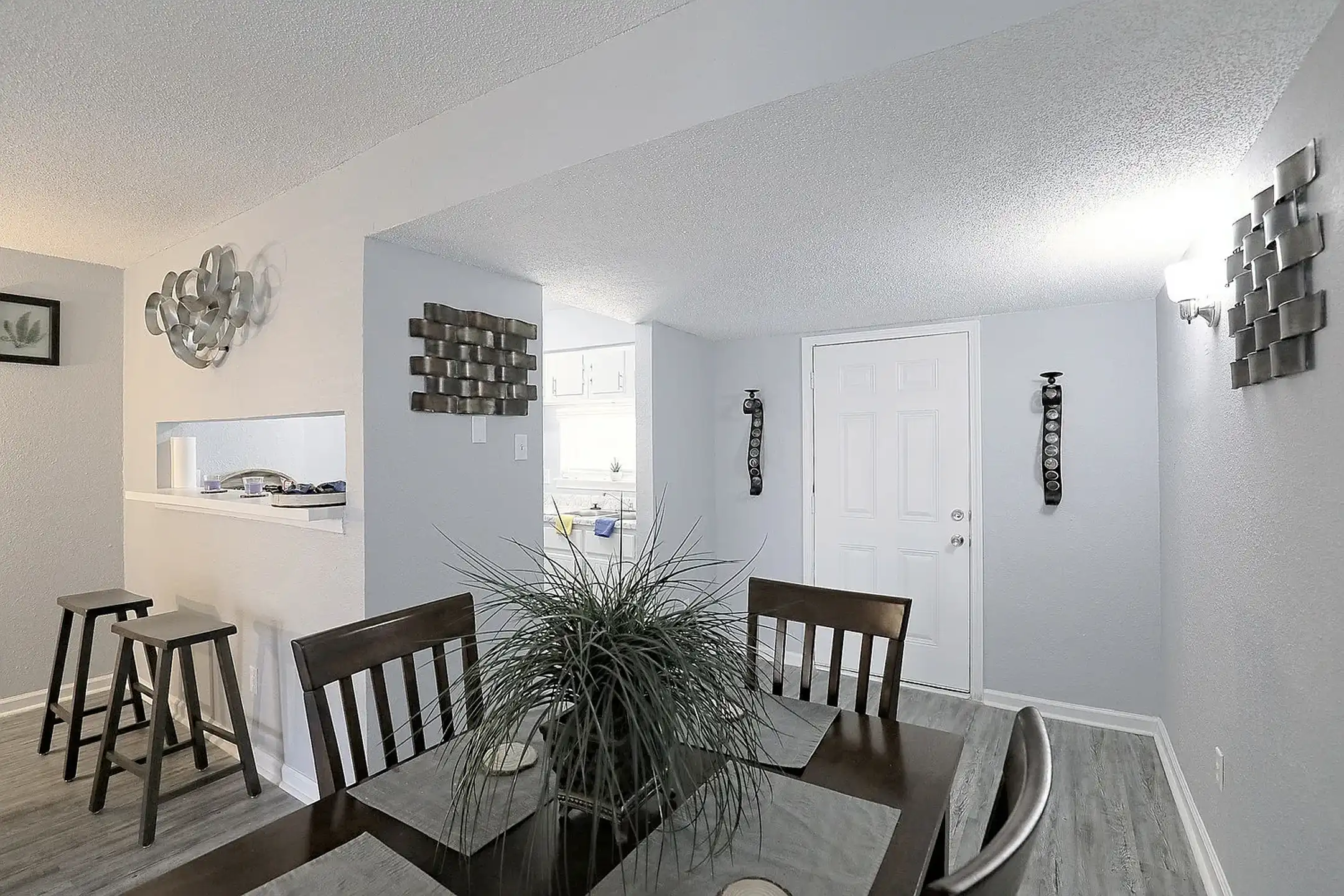 Sutton at Shelby - Memphis, TN 38116 | ApartmentGuide.com