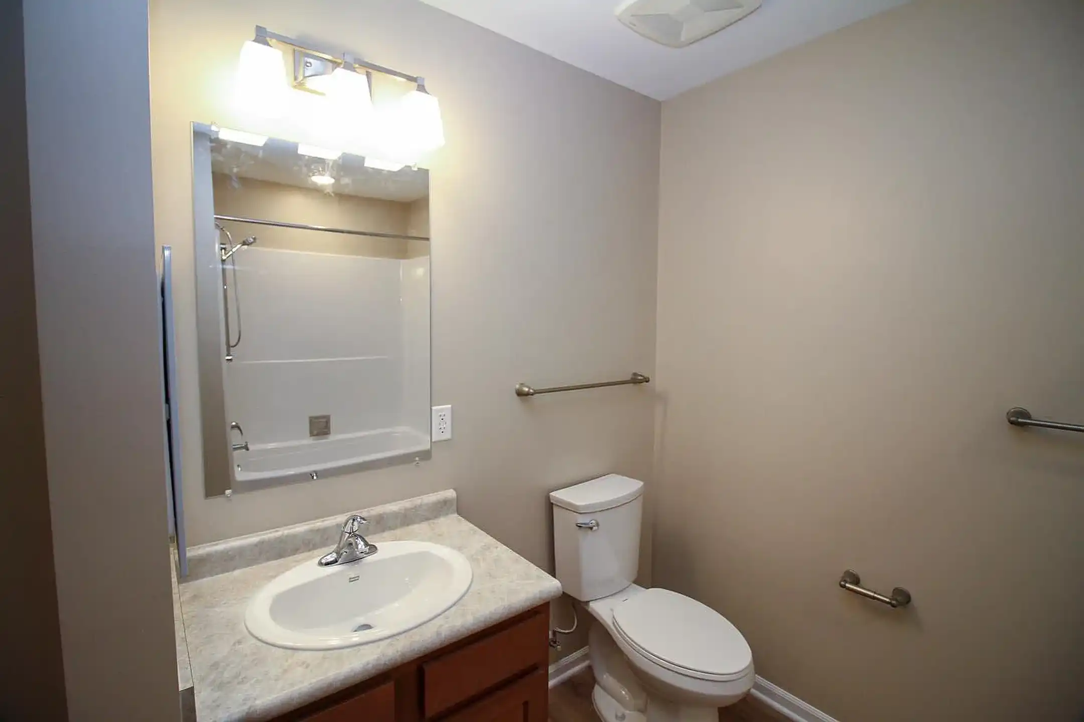 The Enclave on Main - Whitehall, OH 43213 | ApartmentGuide.com