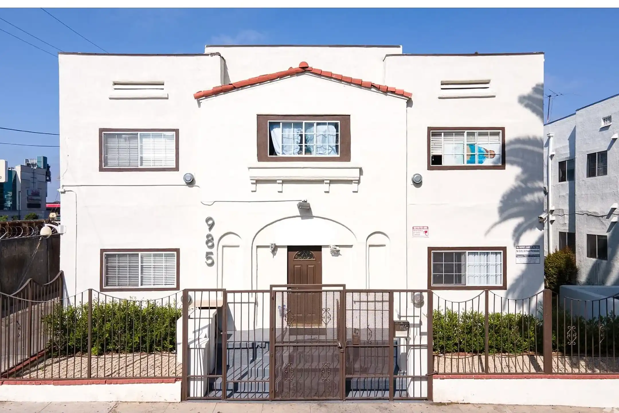 Charming and Affordable Studios - Los Angeles, CA 90006 | ApartmentGuide.com