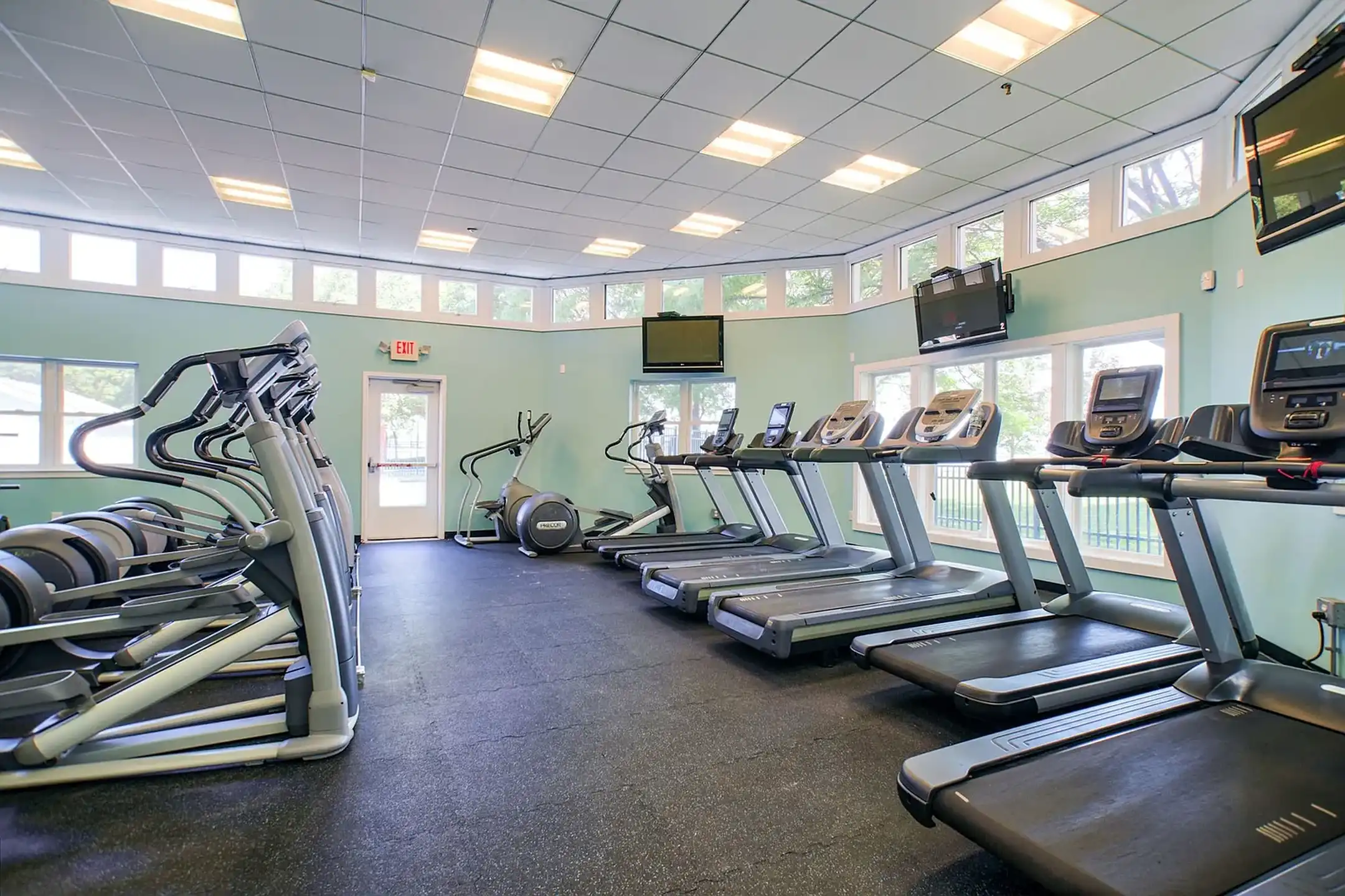 Harbor Point - Boston, MA 02125 | ApartmentGuide.com