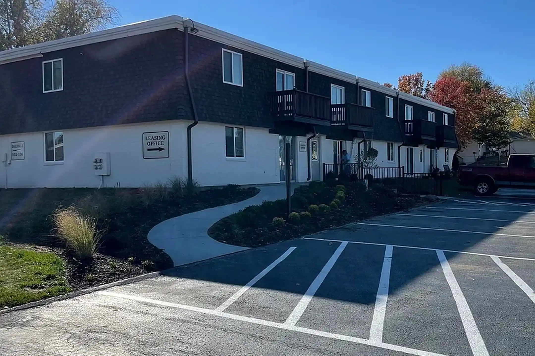 Brookmount Apartments - Saint Peters, MO 63376 | ApartmentGuide.com