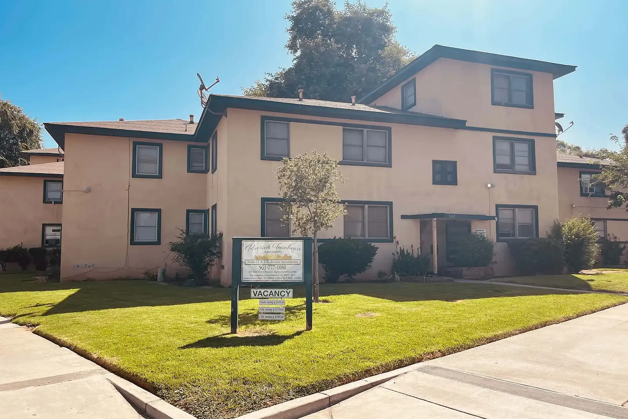 Riverside Townhouse Apartments - Riverside, CA 92501 | ApartmentGuide.com
