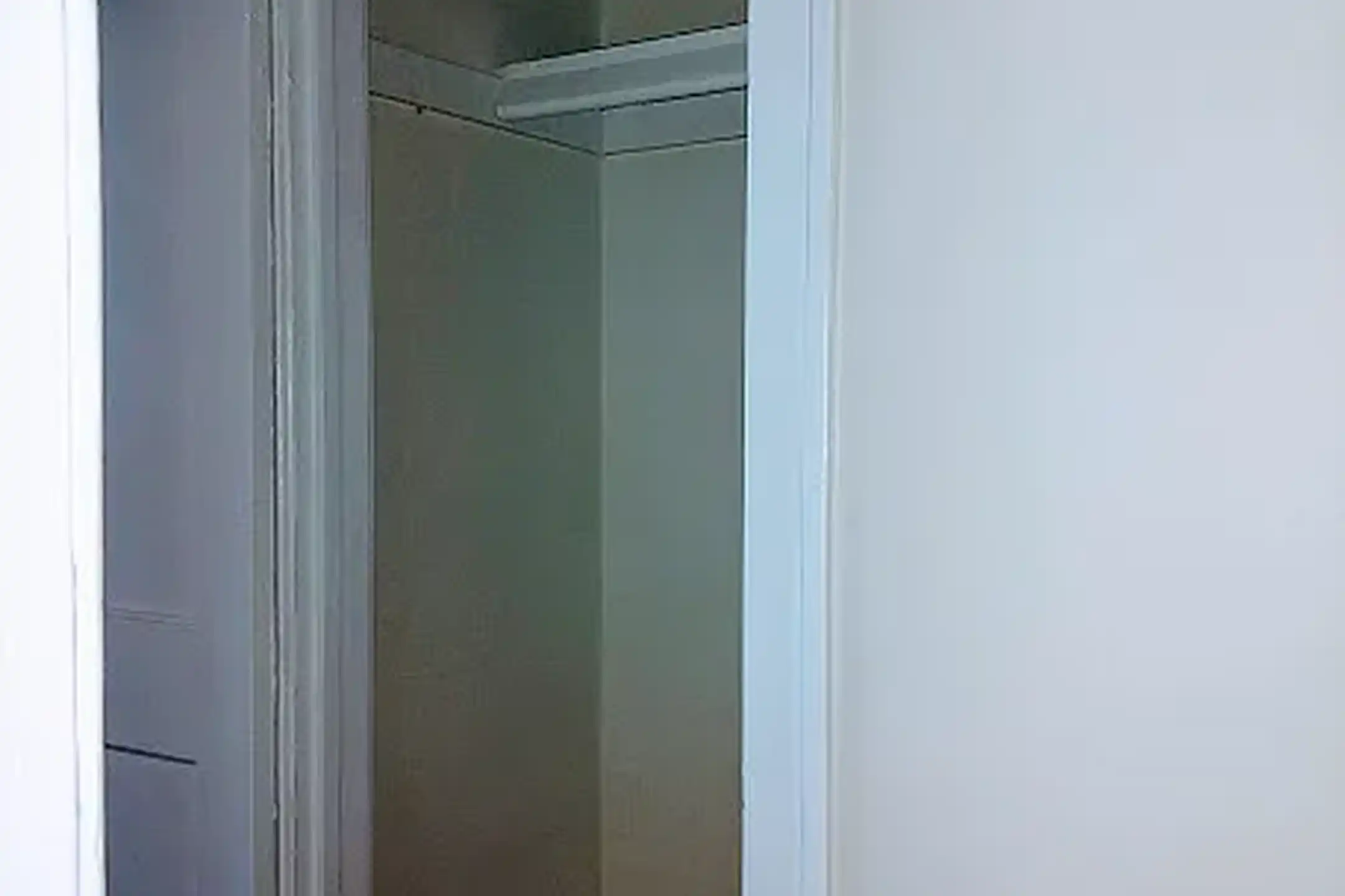 Hadley Hall - Detroit, MI 48201 | ApartmentGuide.com