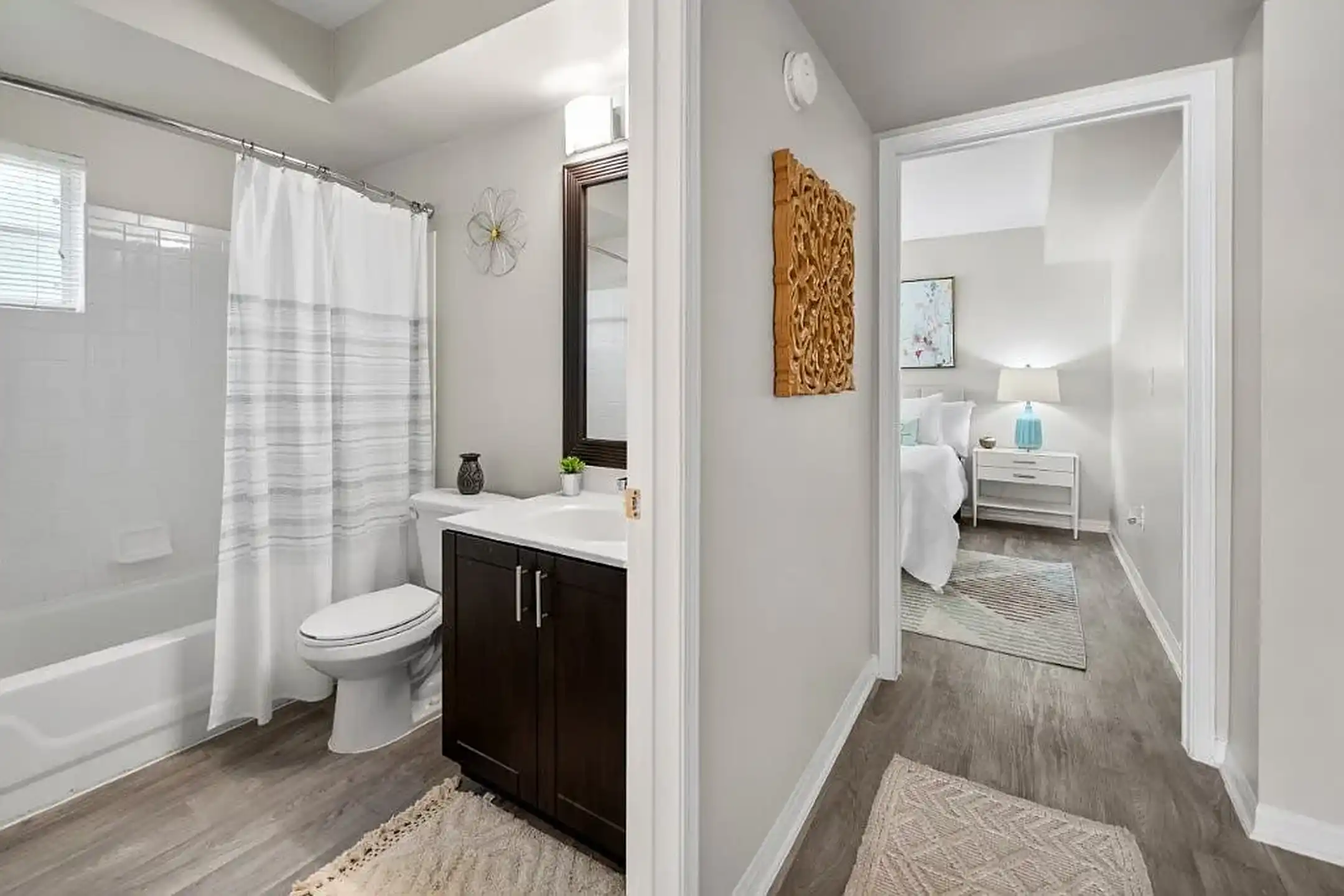 Club Mira Lago Apartments - Coral Springs, FL 33071 | ApartmentGuide.com
