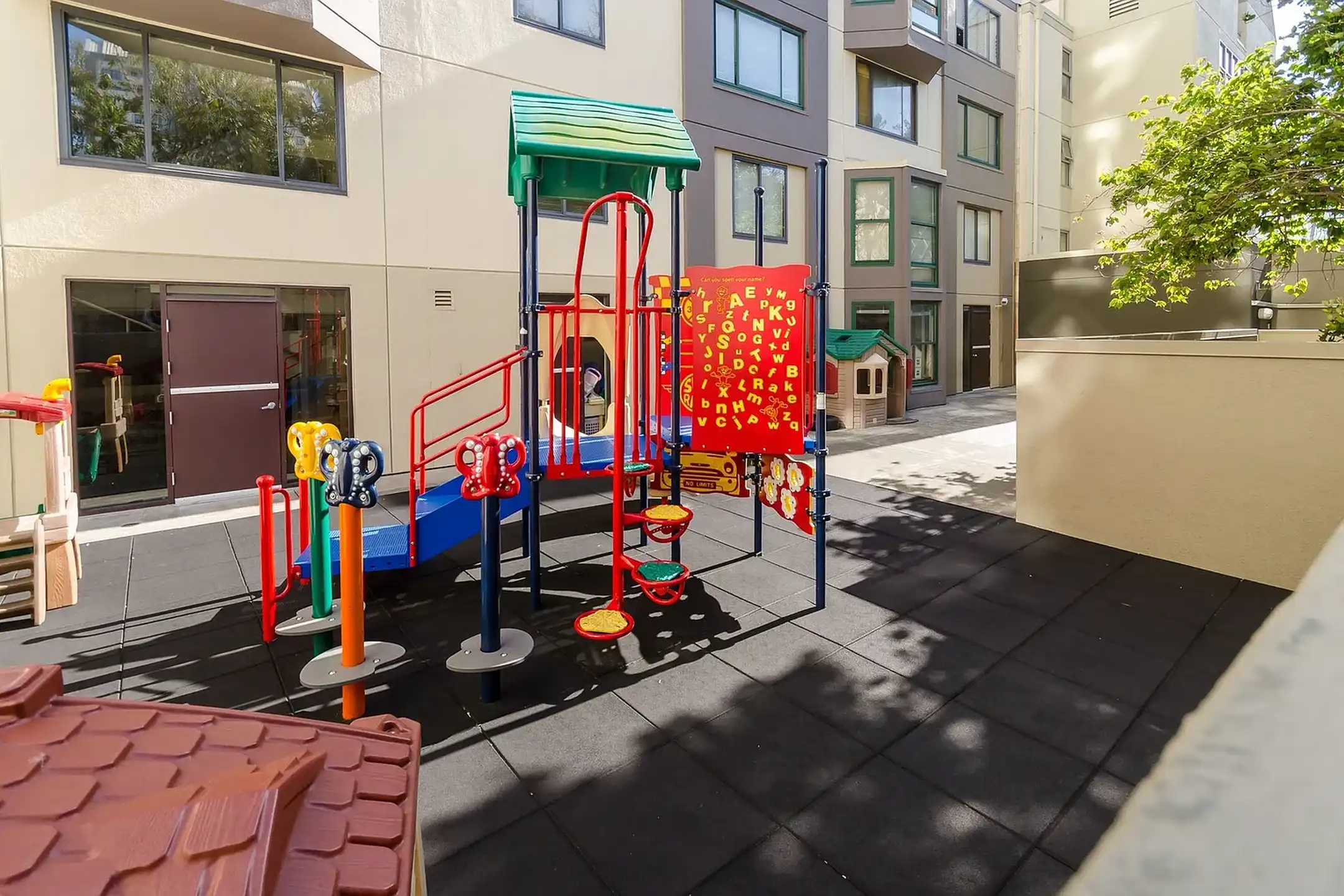 The Fillmore Center - San Francisco, CA 94115 | ApartmentGuide.com